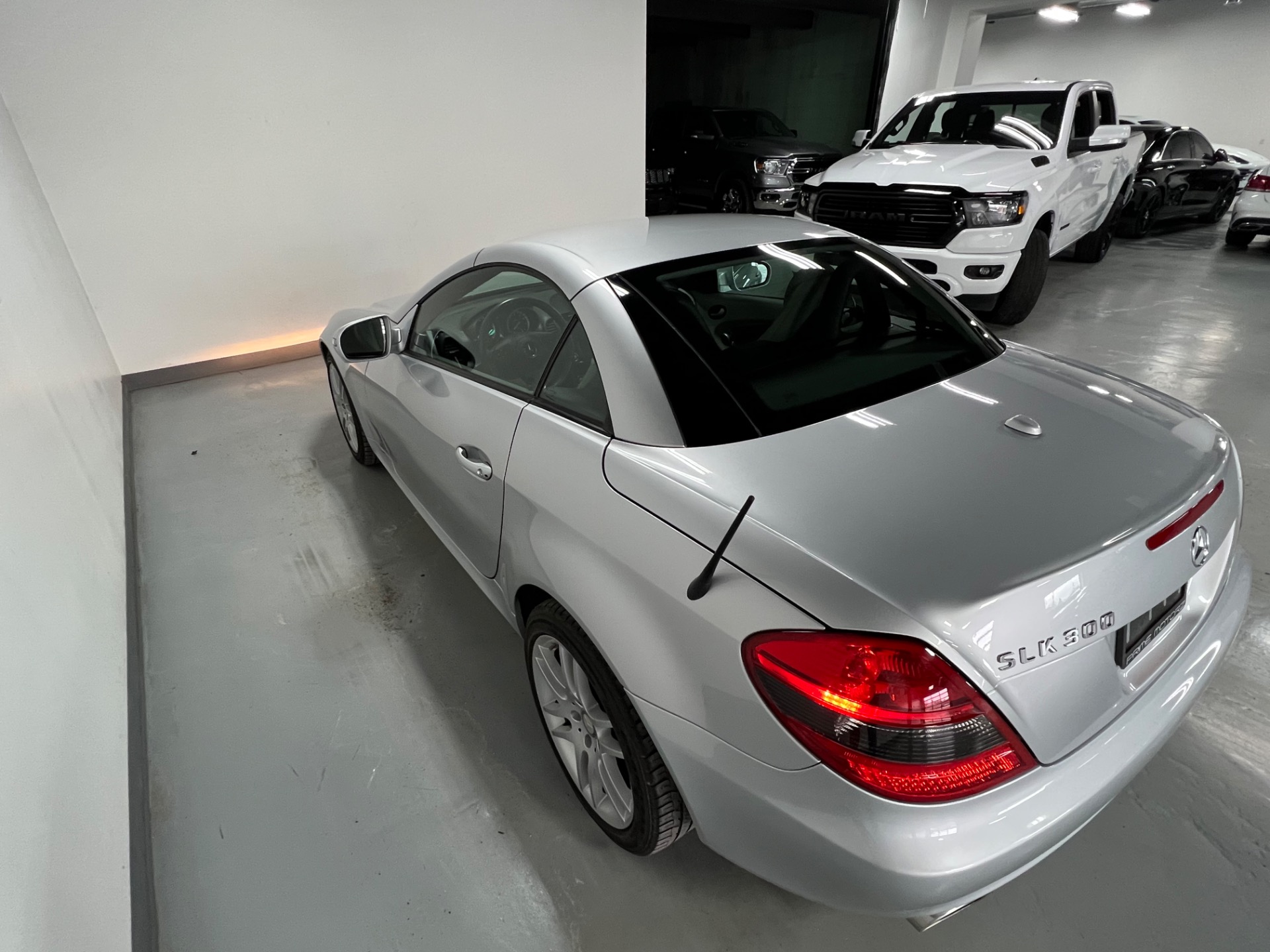 Used 2009 Iridium Silver Metallic Mercedes-Benz SLK 300 2DR CONVERTIBLE ...