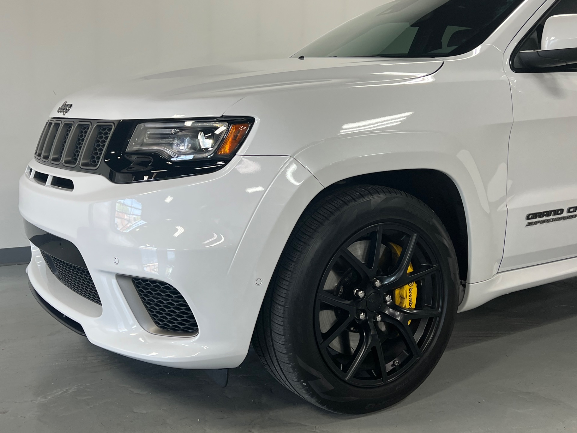 Used 2021 Bright White Clear Coat Jeep Grand Cherokee TRACKHAWK 4X4 AWD ...