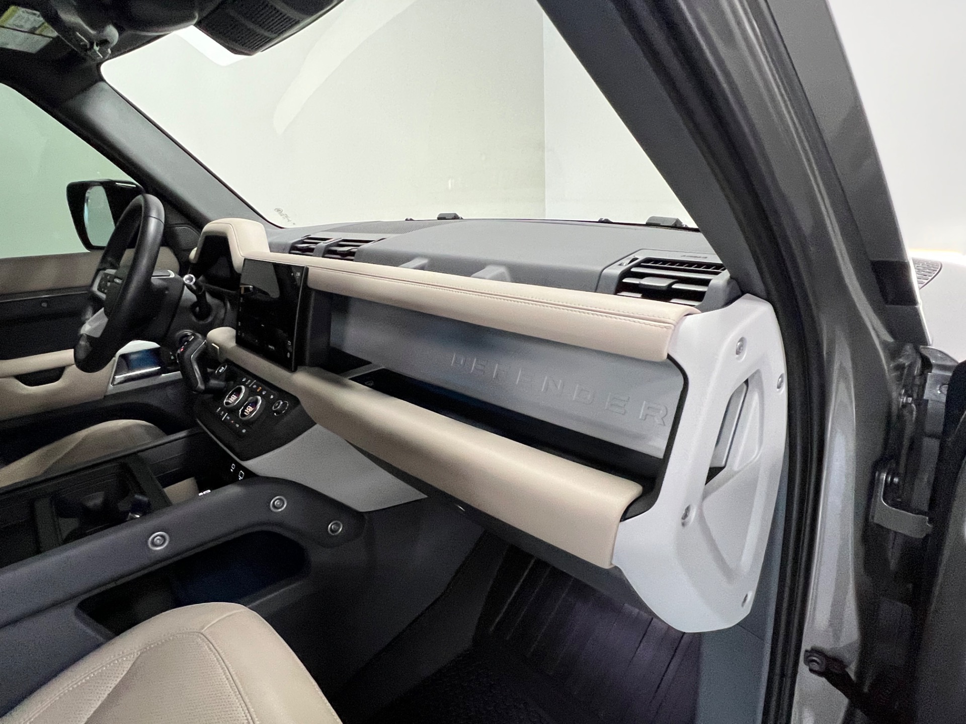 Used 2022 Silicon Silver Metallic Land Rover Defender 110 xs edition ...