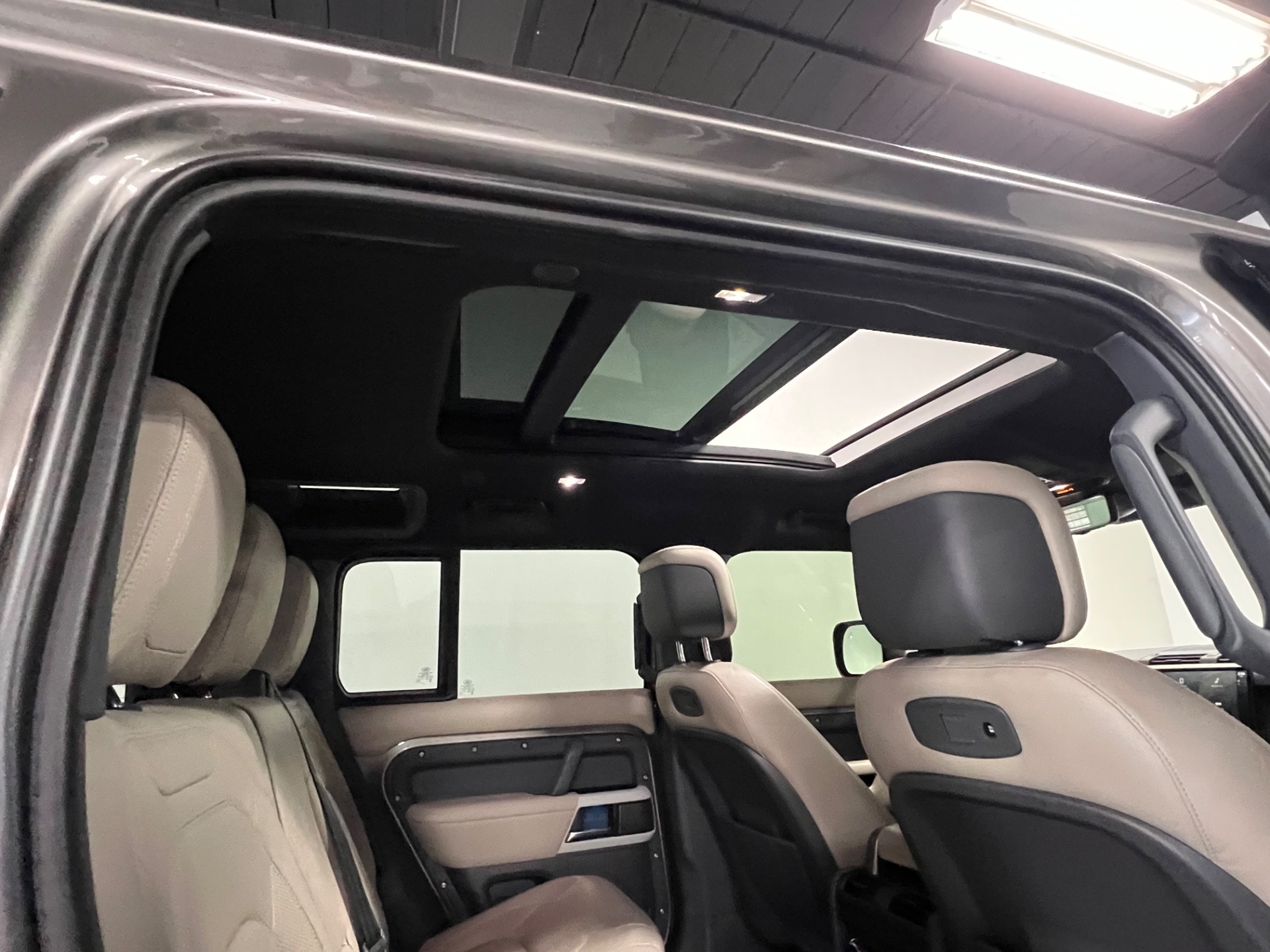 Used 2022 Silicon Silver Metallic Land Rover Defender 110 xs edition ...