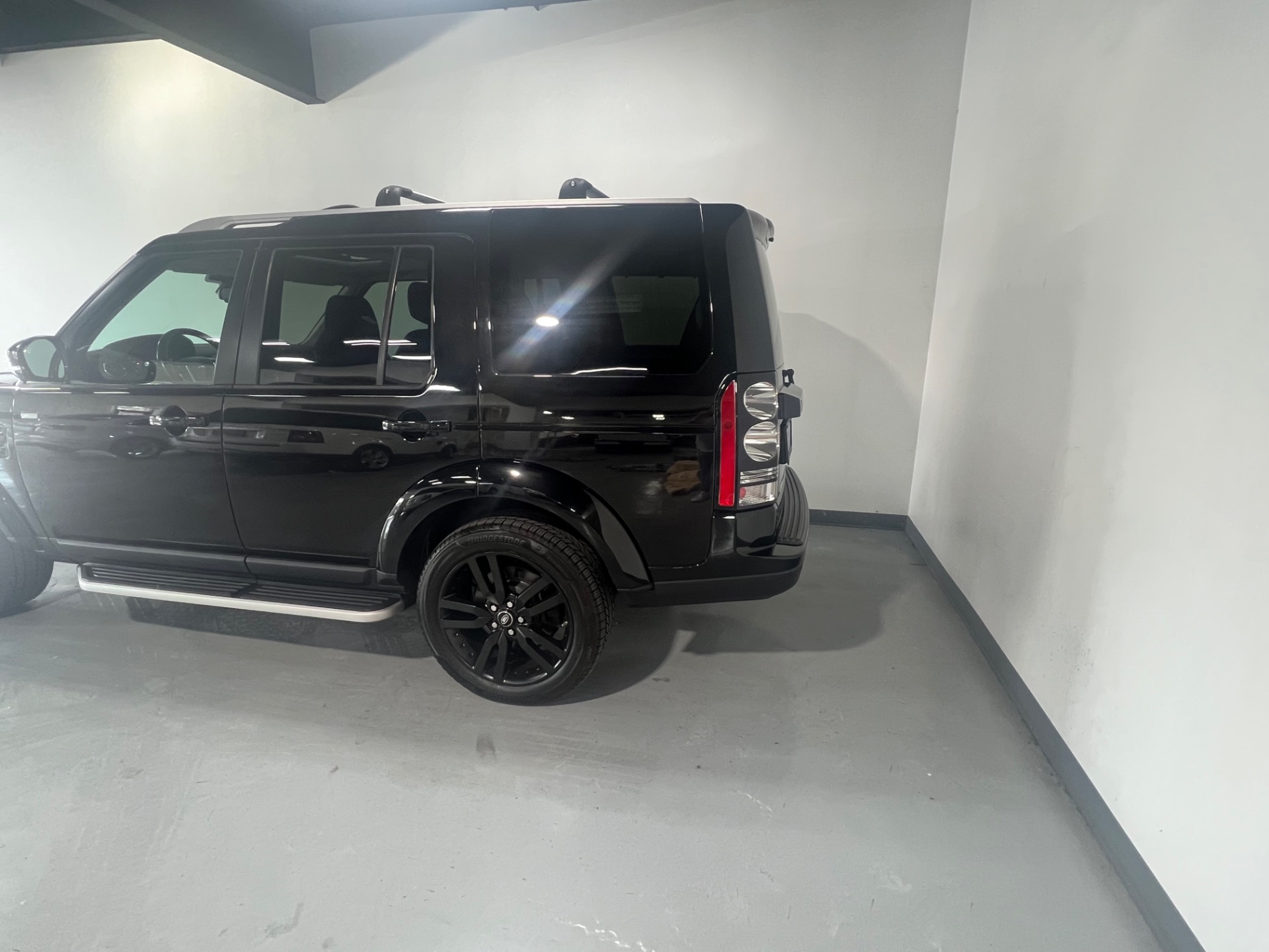 Used 2016 Santorini Black Metallic Land Rover LR4 HSE LUX LANDMARK EDT ...
