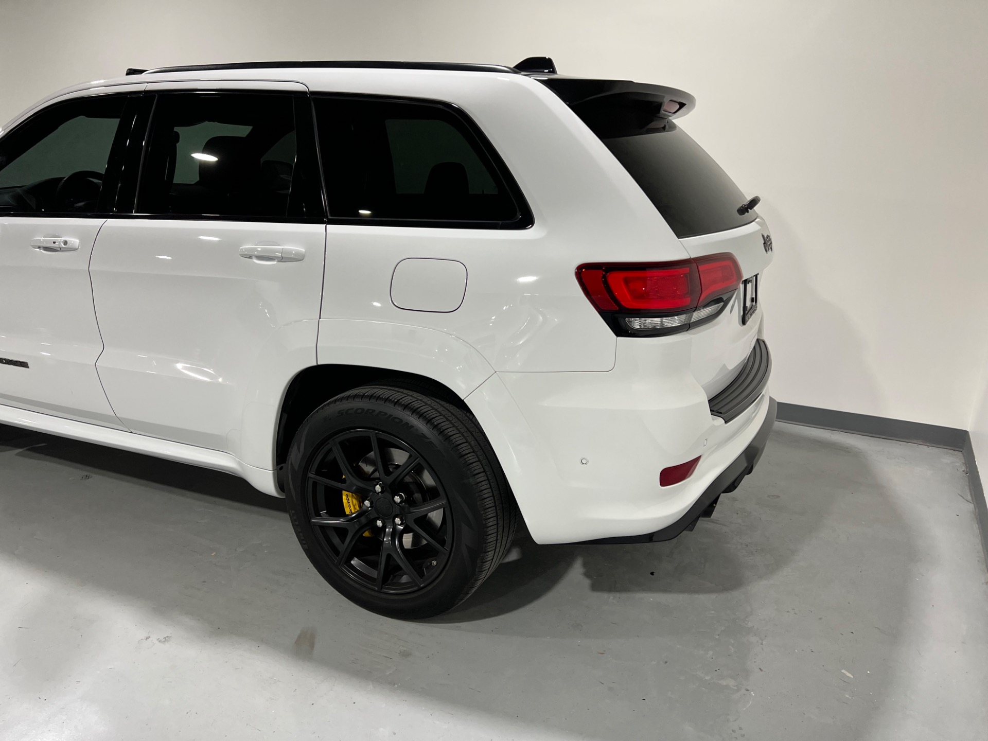 Used 2021 Bright White Clear Coat Jeep Grand Cherokee trackhawk pano roof SRT V8 707hp 4wd ...