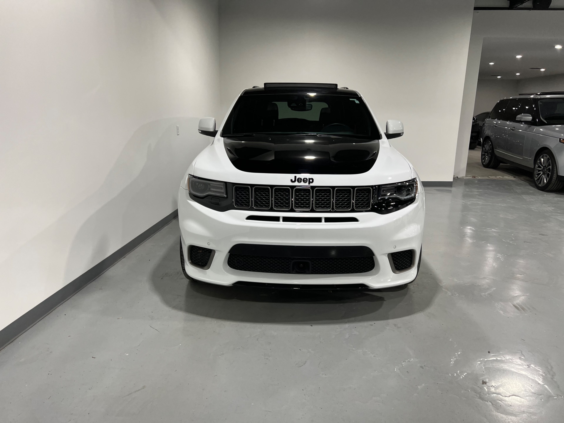 Used 2021 Bright White Clear Coat Jeep Grand Cherokee trackhawk pano roof SRT V8 707hp 4wd ...