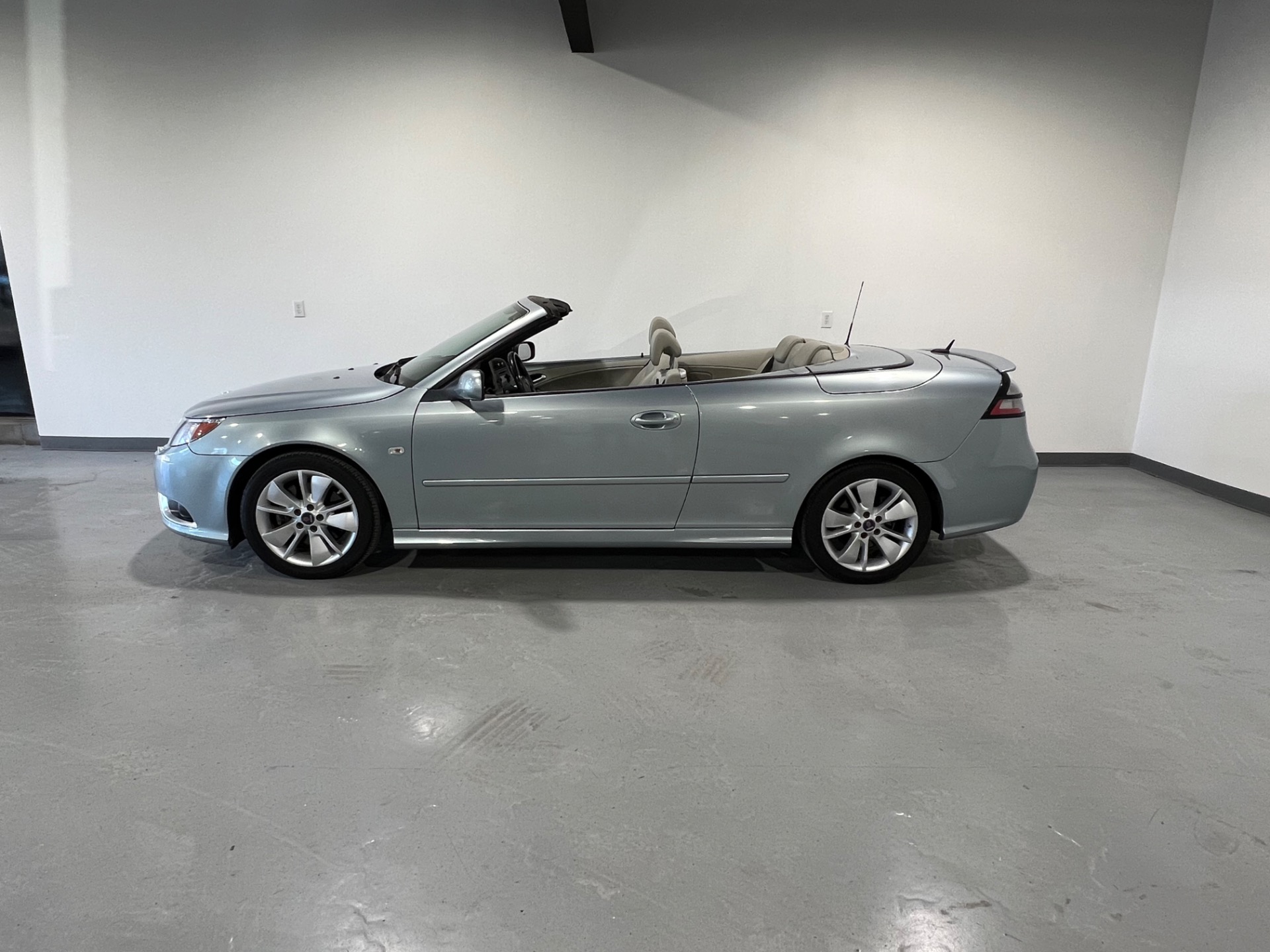 Used 2011 Glacier Silver Metallic Saab 9-3 convertible AERO Aero For ...