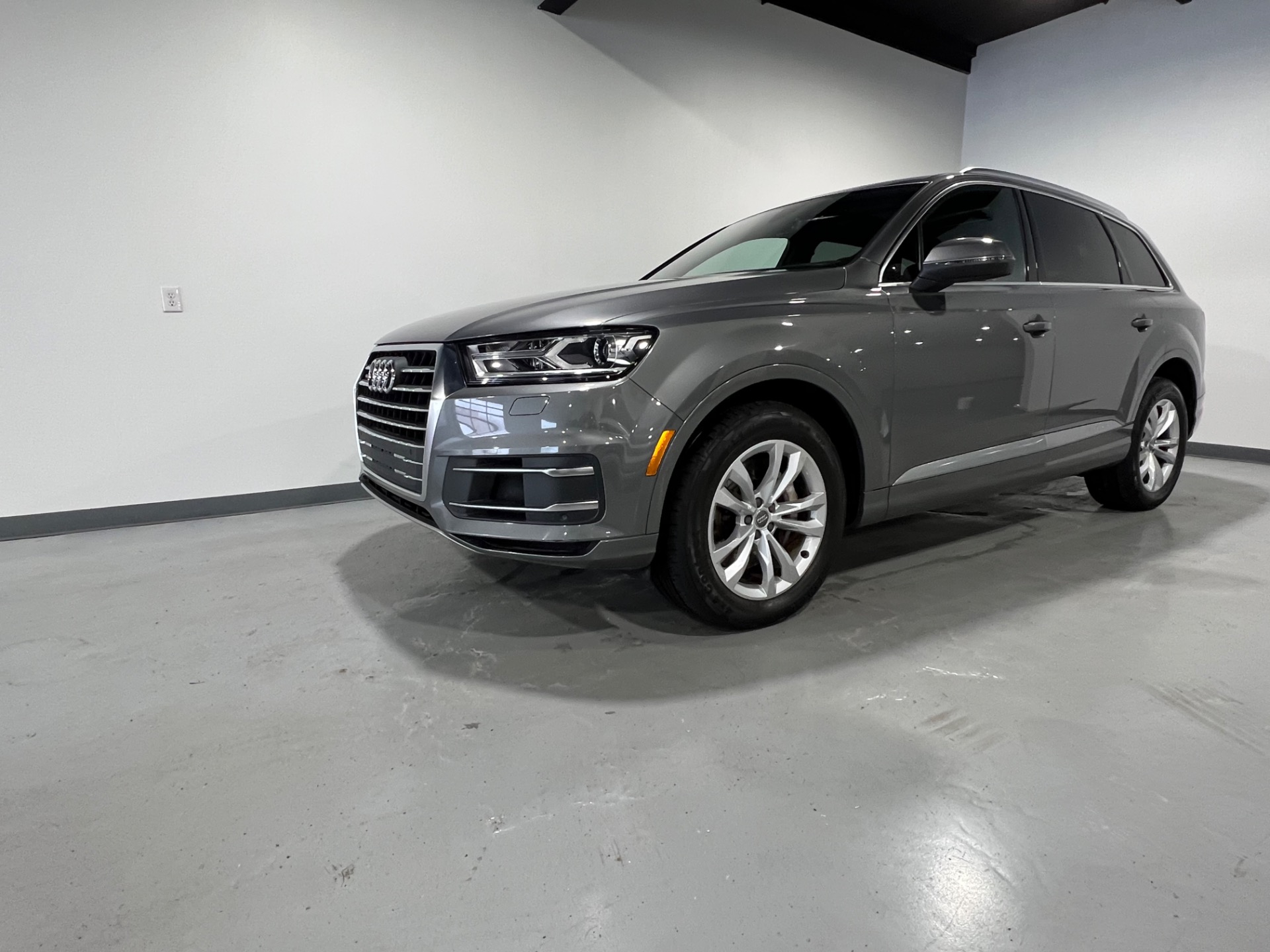 Used 2017 Graphite Gray Metallic Audi Q7 3.0t premium quattro awd 3.0T ...
