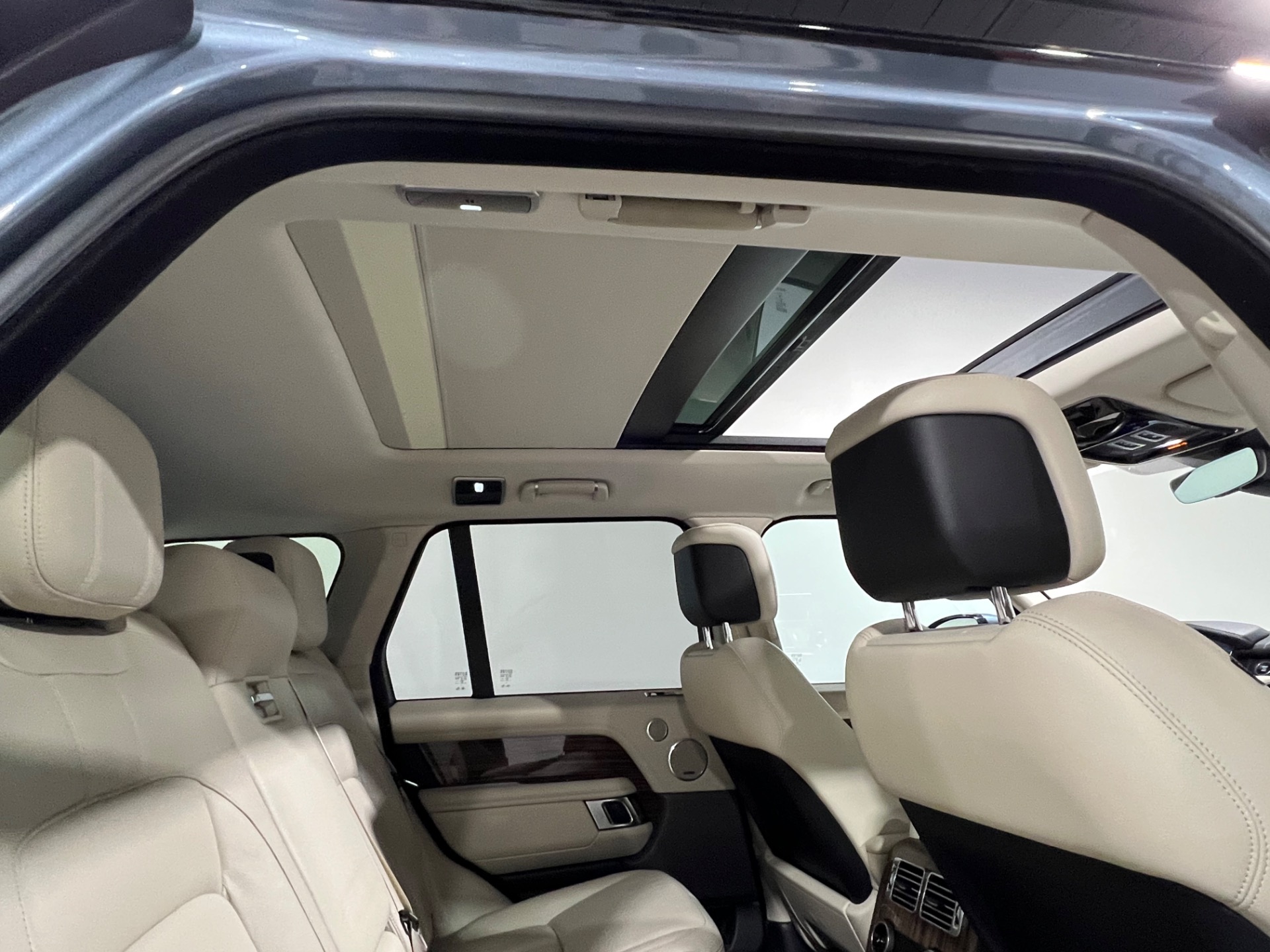 Used 2019 Byron Blue Metallic Land Rover Range Rover AWD For Sale (Sold ...