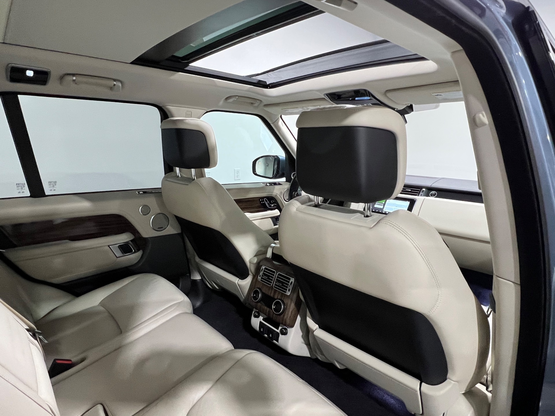 Used 2019 Byron Blue Metallic Land Rover Range Rover AWD For Sale (Sold ...