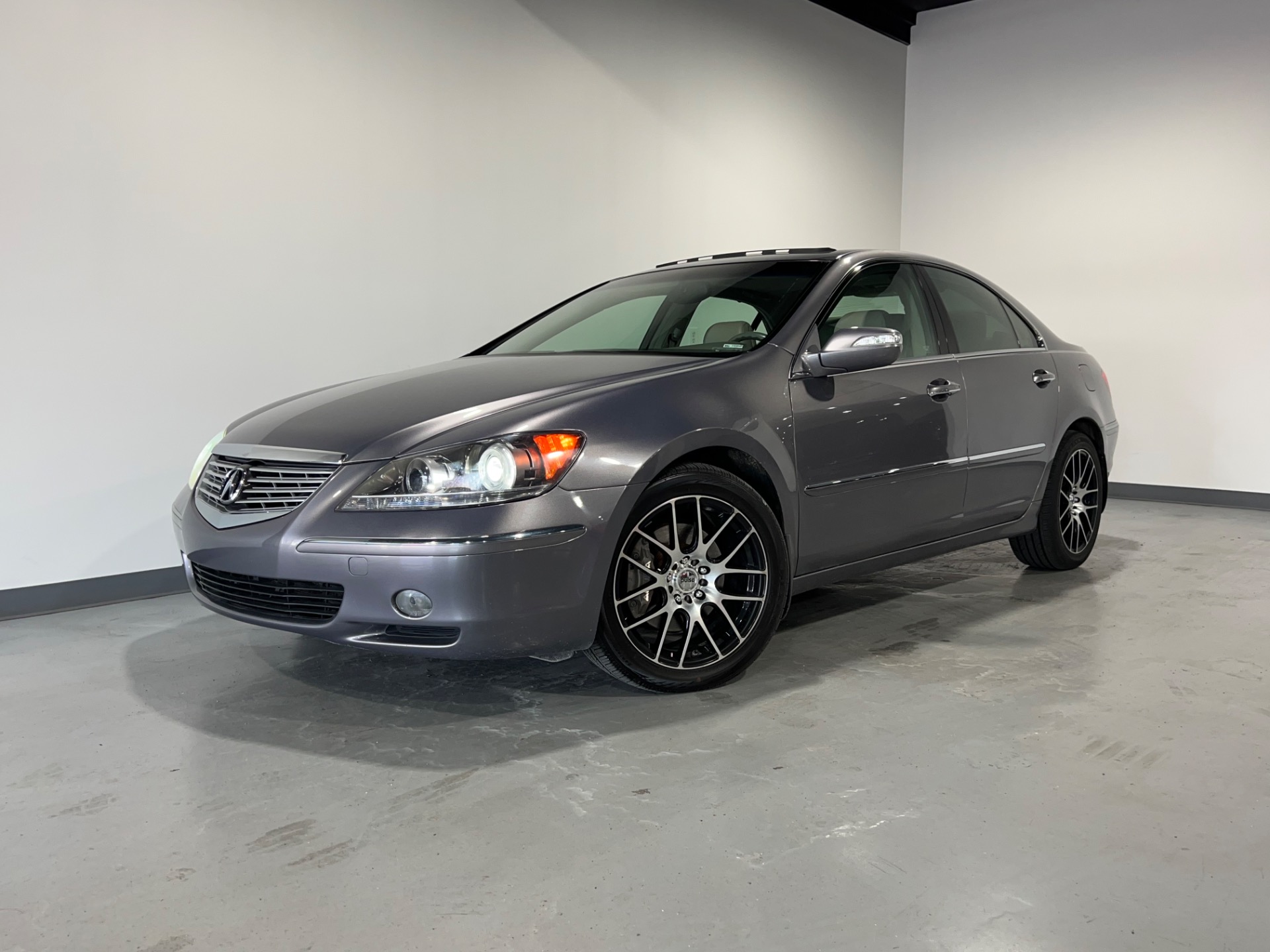 Used 2006 Celestial Silver Metallic Acura RL SH sedan AWD SH-AWD w/Navi ...