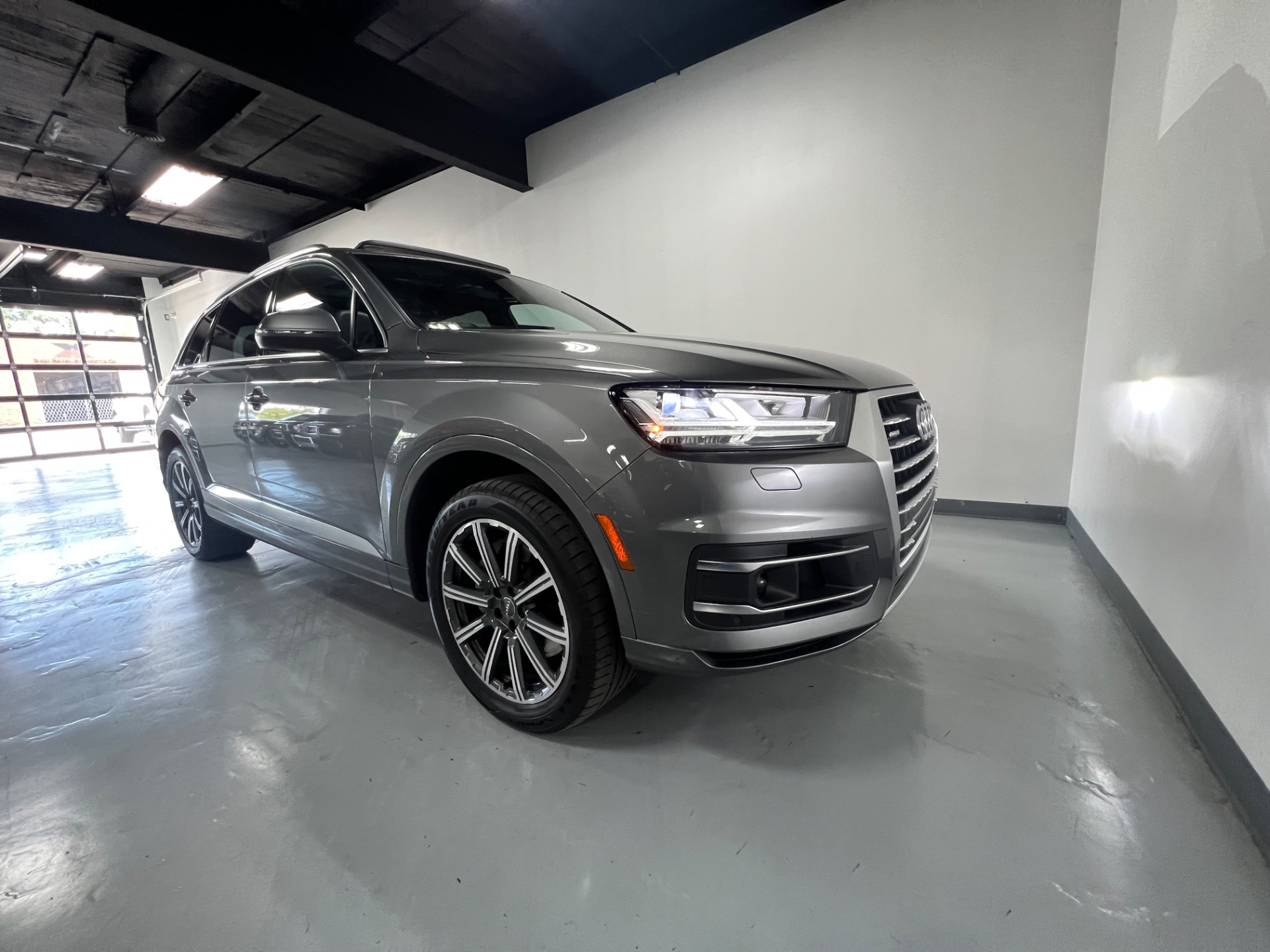 Used 2017 Graphite Gray Metallic Audi Q7 premium plus 3.0t quattro awd ...