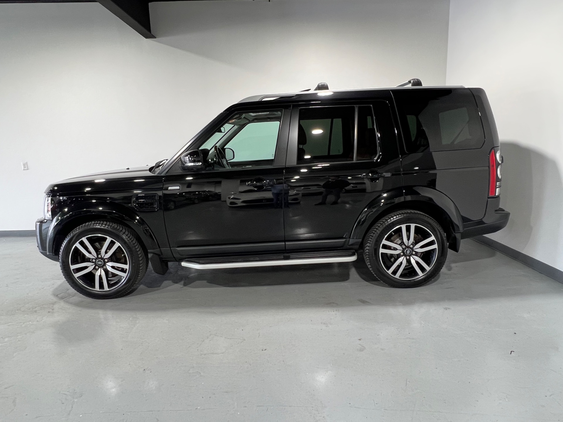 Used 2016 Santorini Black Metallic Land Rover LR4 HSE LUX 4WD HSE LUX ...