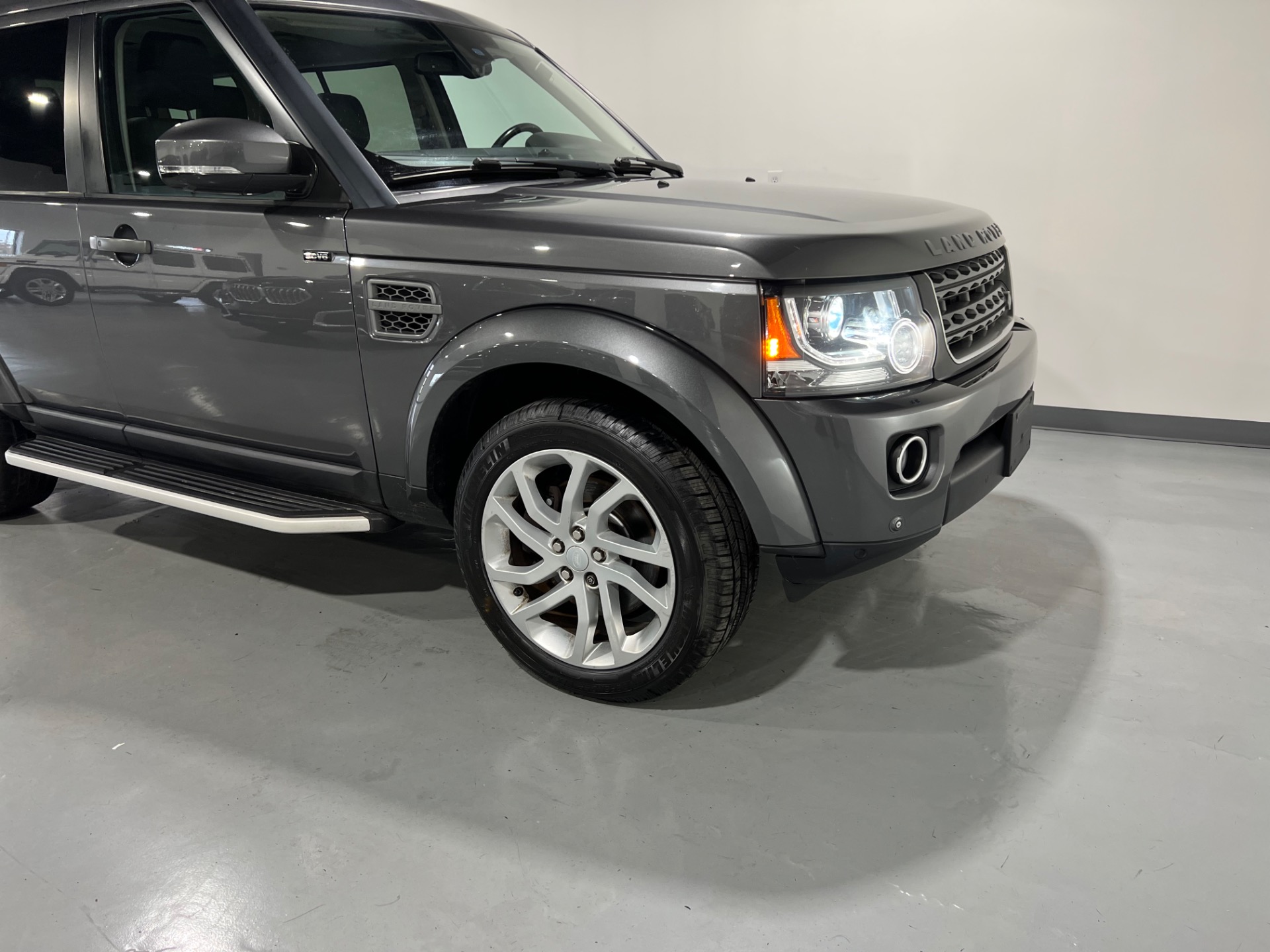 Used 2016 Corris Grey Metallic Land Rover LR4 Silver Edition Package ...