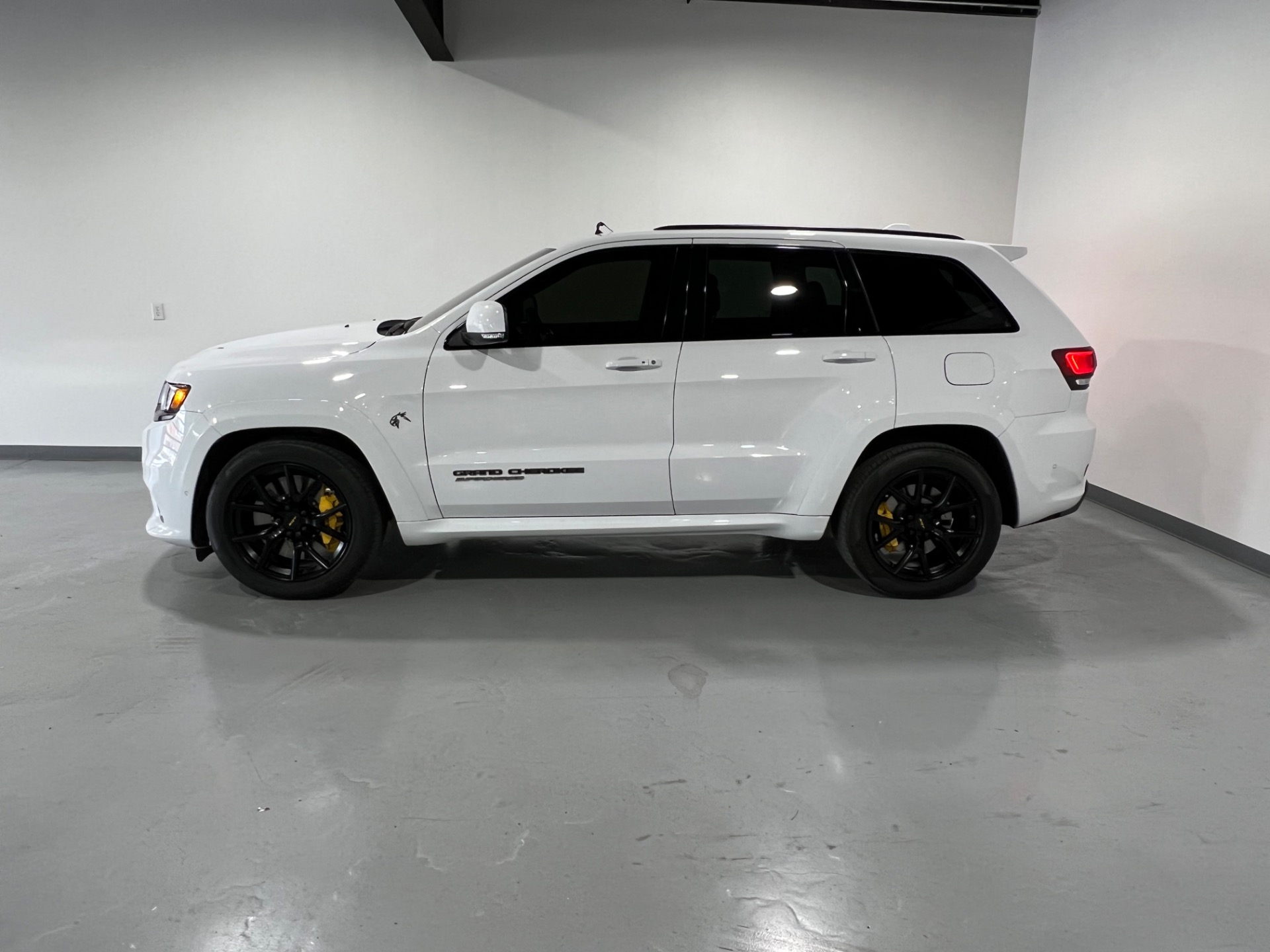 Used 2021 Bright White Clear Coat Jeep Grand Cherokee TRACKHAWK SUPERCHARGED 4X4 SUV Trackhawk ...