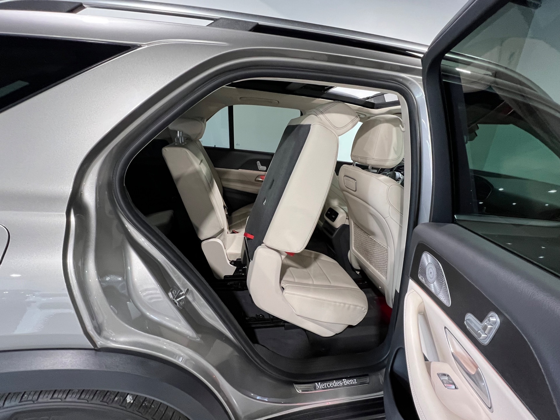 Used 2020 Mojave Silver Metallic Mercedes-Benz GLE 350 3rd row seating ...
