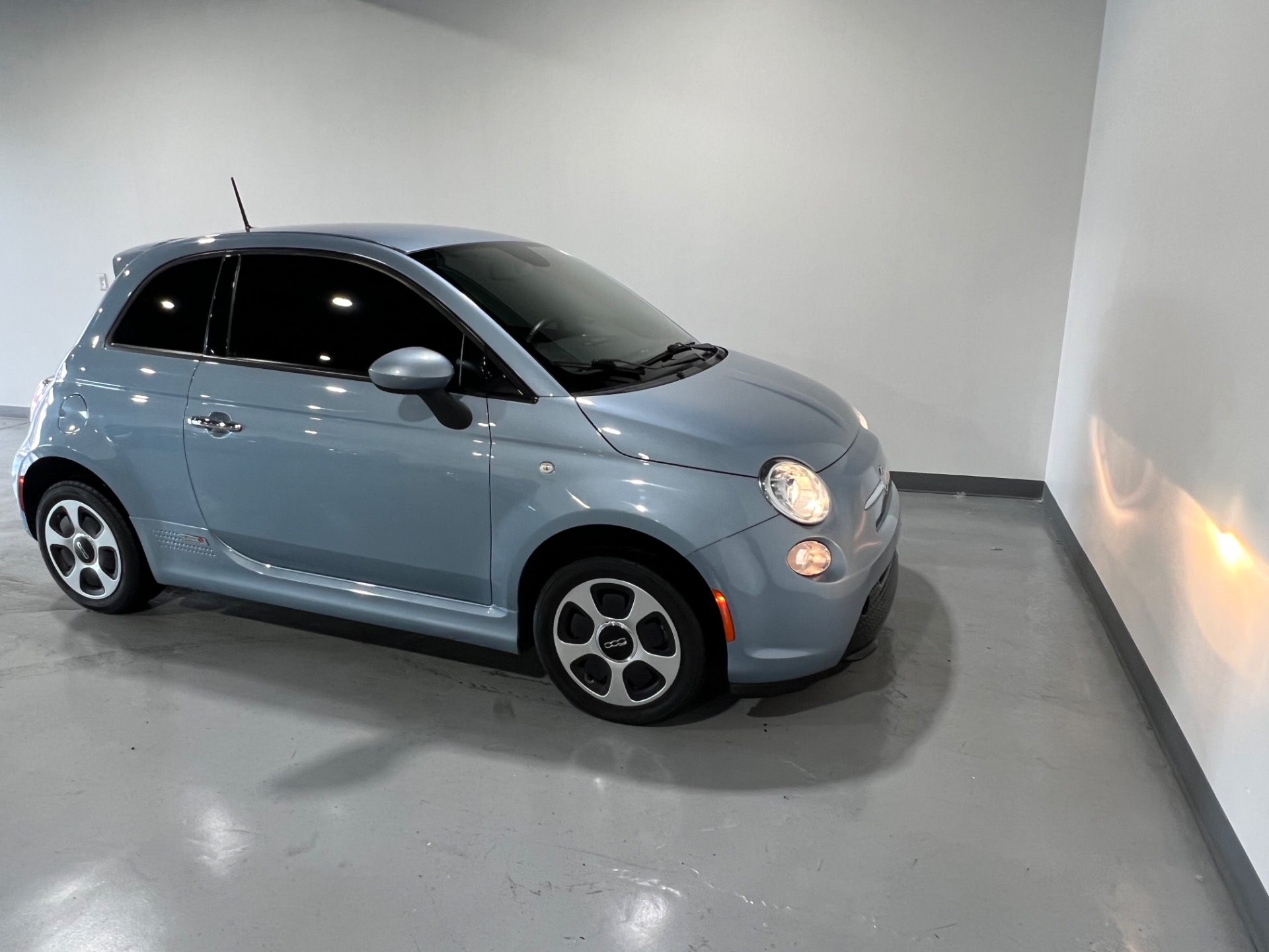 Used 2015 Celeste Blu FIAT 500e For Sale (Sold) | Prime Motorz Stock #4289