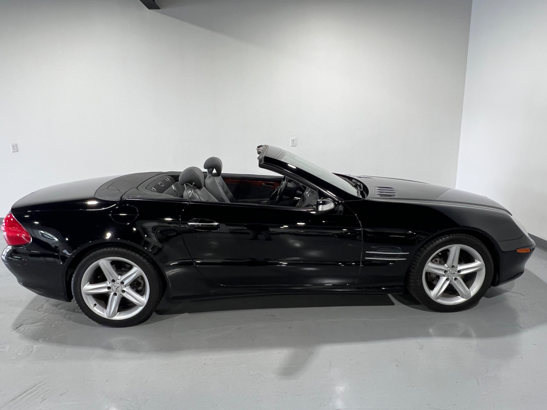 Used 2005 Black Mercedes-Benz SL-Class SL500 SL 500 For Sale (Sold ...