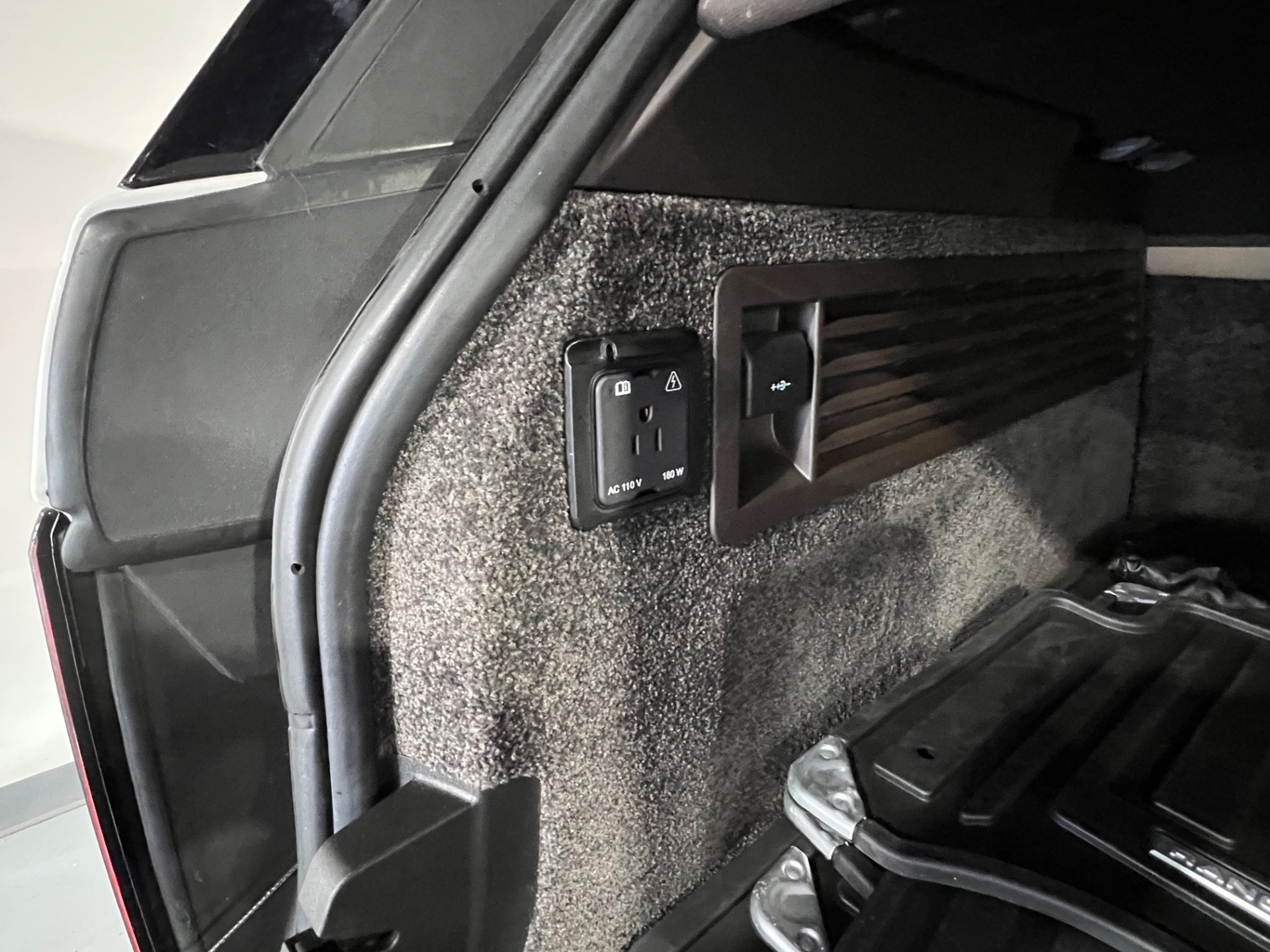 Used 2019 Fuji White Land Rover Range Rover SUPERCHARGED V8 518HP AWD ...