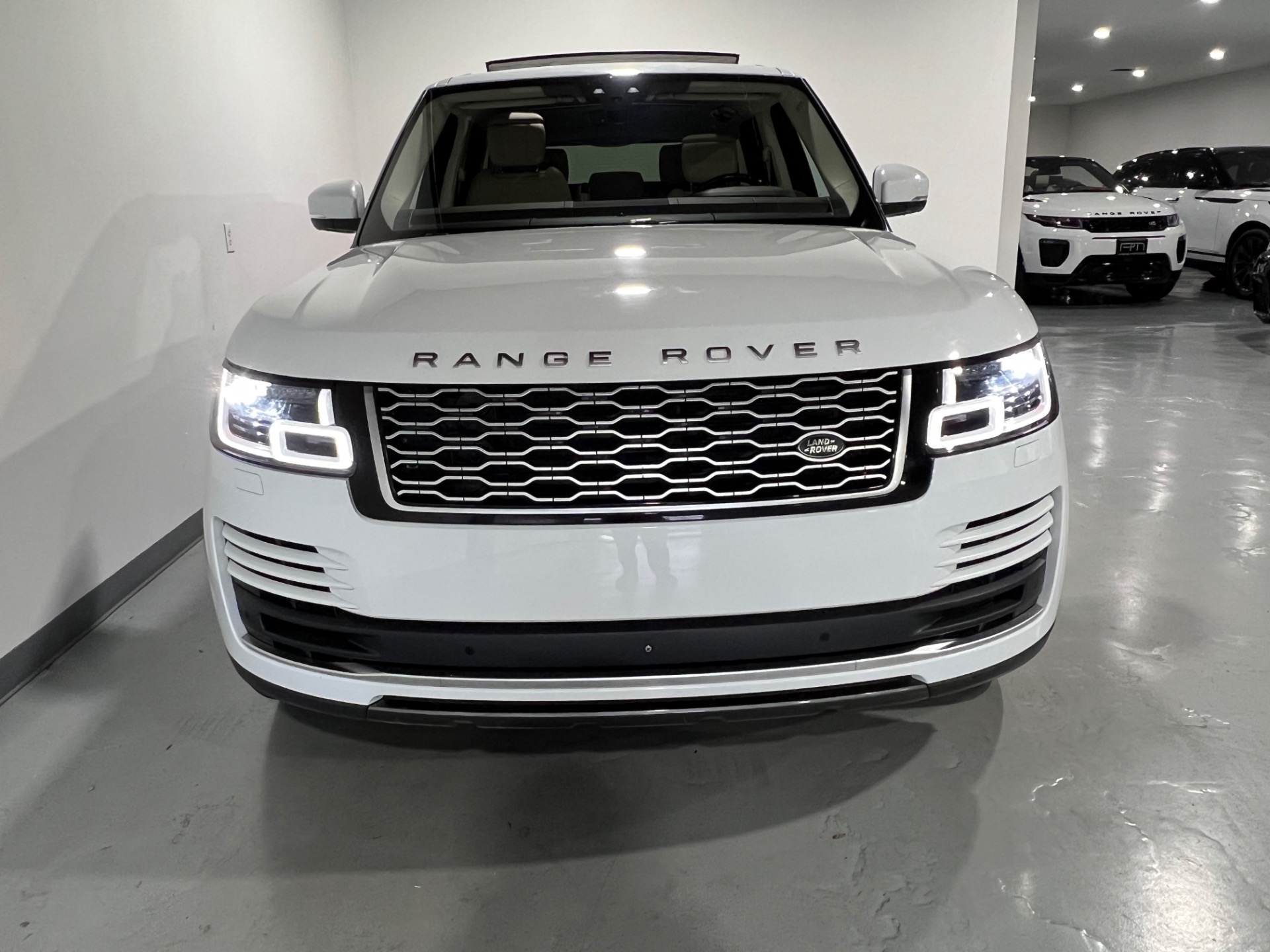 Used 2019 Fuji White Land Rover Range Rover SUPERCHARGED V8 518HP AWD ...
