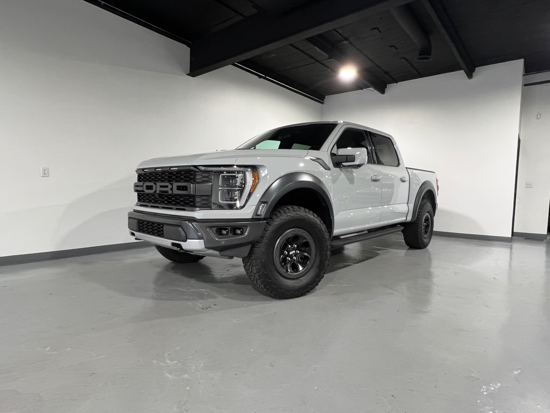 Used 2023 Avalanche Gray Ford F-150 RAPTOR 4X4 4DR SUPERCREW 5.5FT SB ...