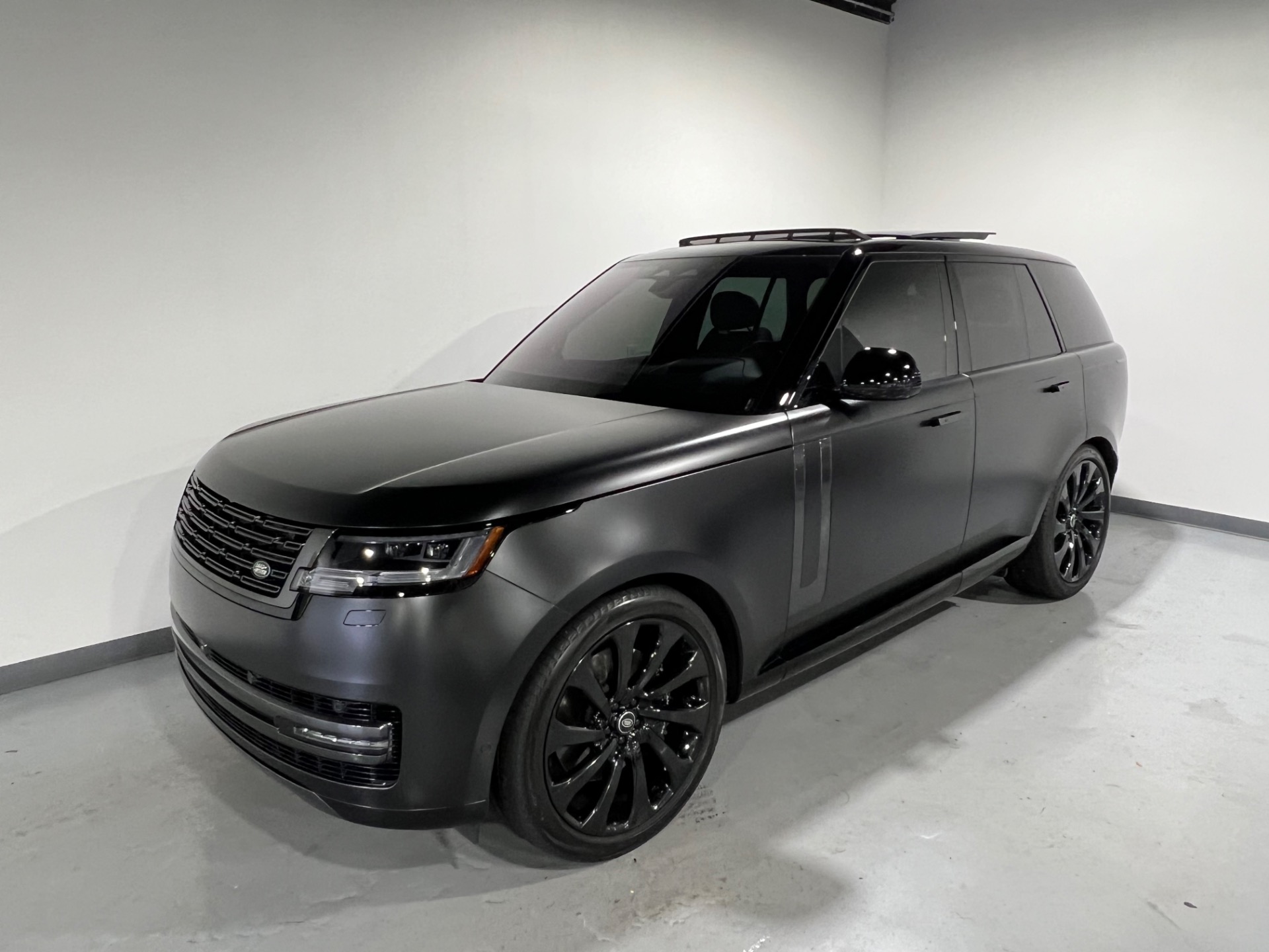 Used 2023 Santorini Black Metallic Land Rover Range Rover P530 SE V8 S ...