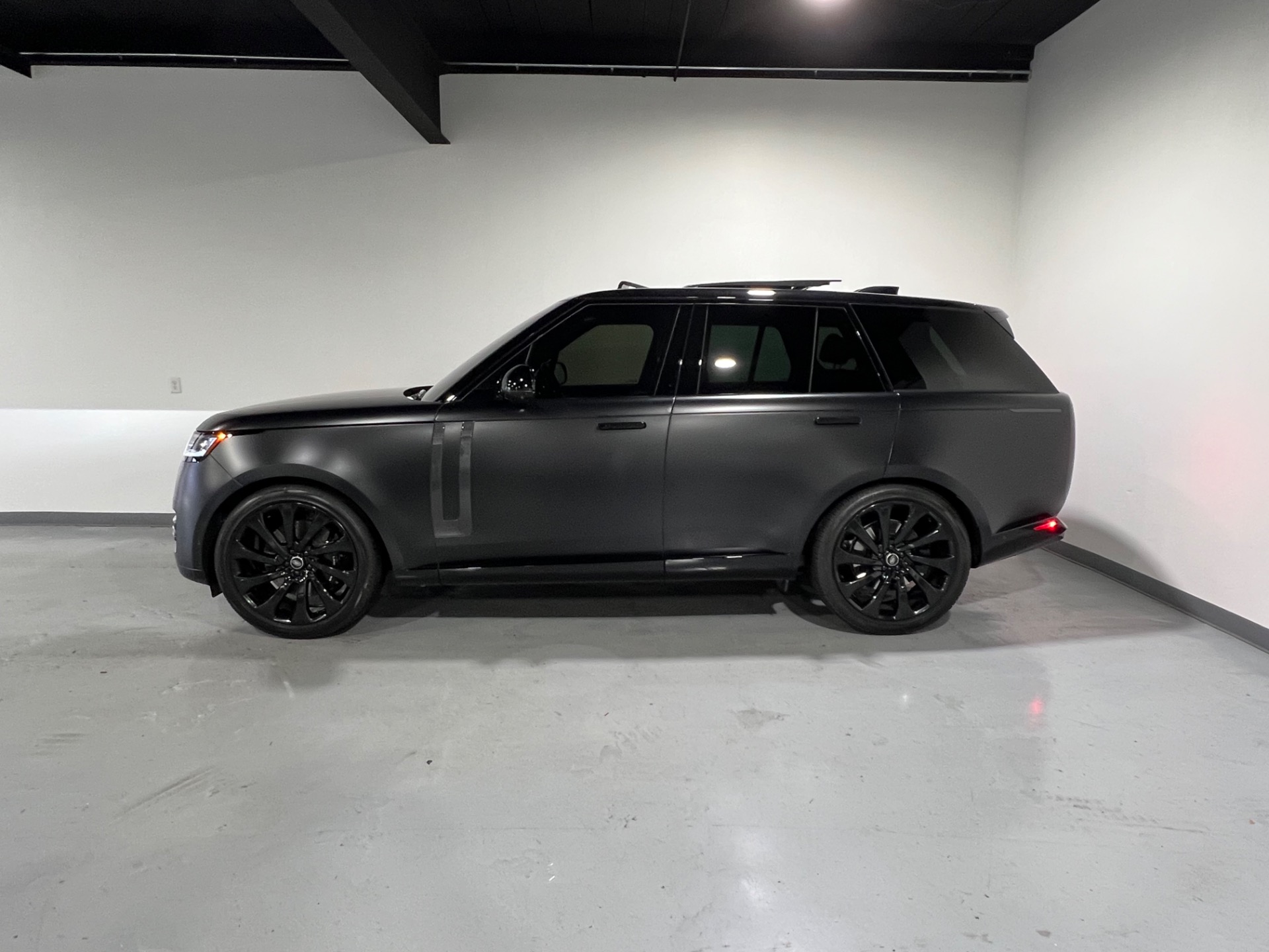 Used 2023 Santorini Black Metallic Land Rover Range Rover P530 SE V8 S ...