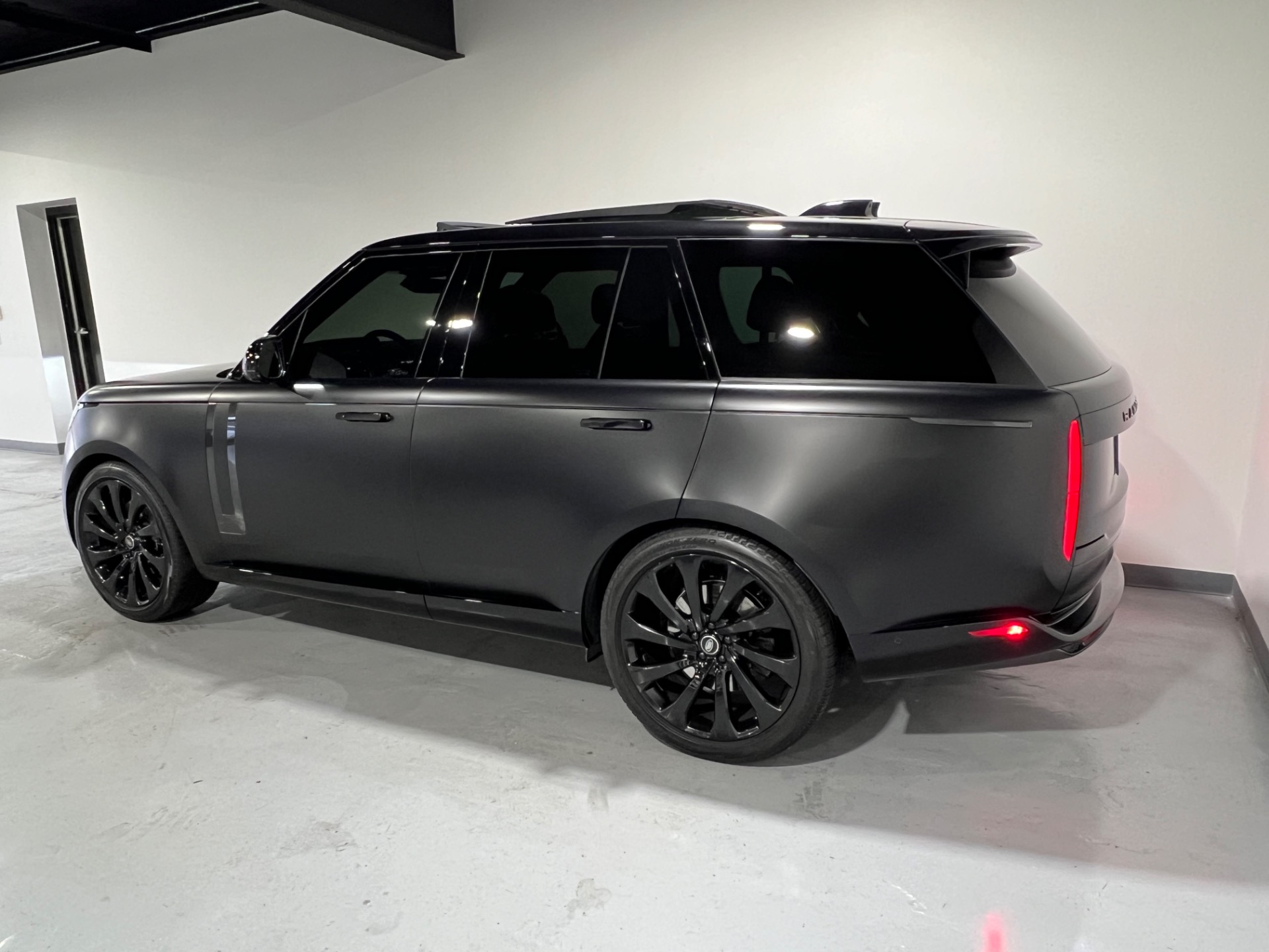 Used 2023 Santorini Black Metallic Land Rover Range Rover P530 SE V8 S ...