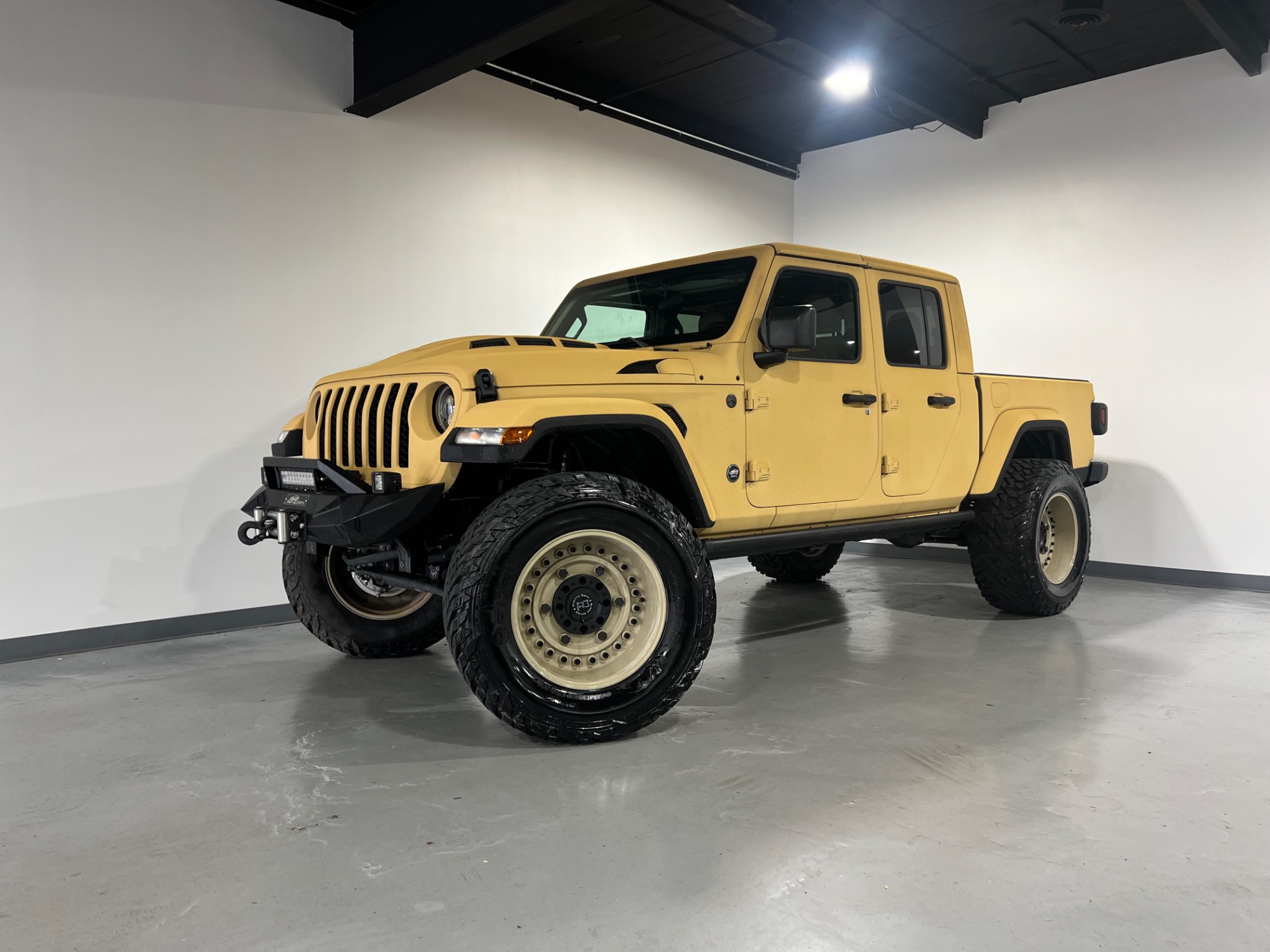 Used 2022 Tan Armorered Coating Jeep Gladiator Custom 4 Lifted ...