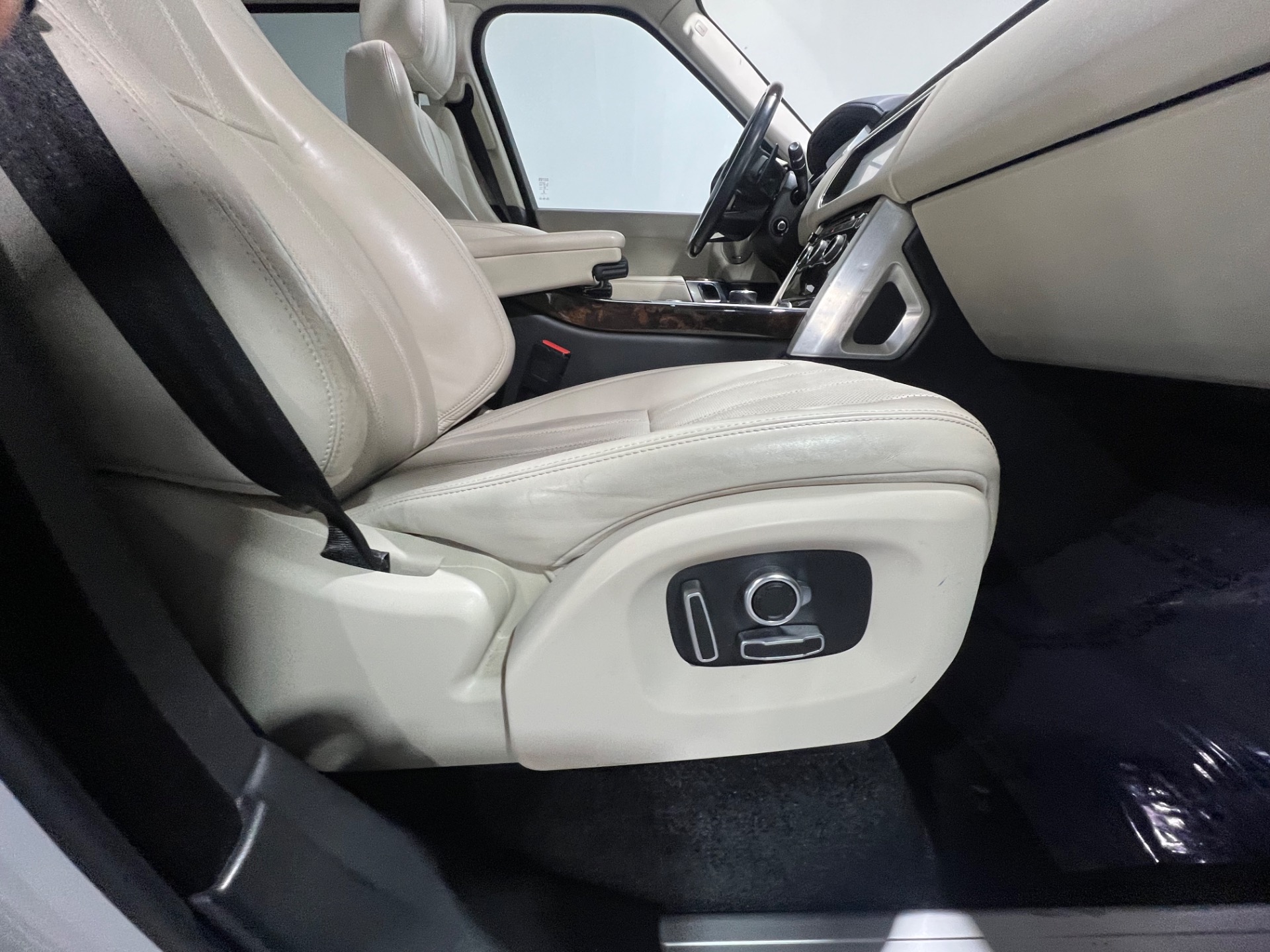 Used 2017 Fuji White Land Rover Range Rover supercharged V8 AWD ...
