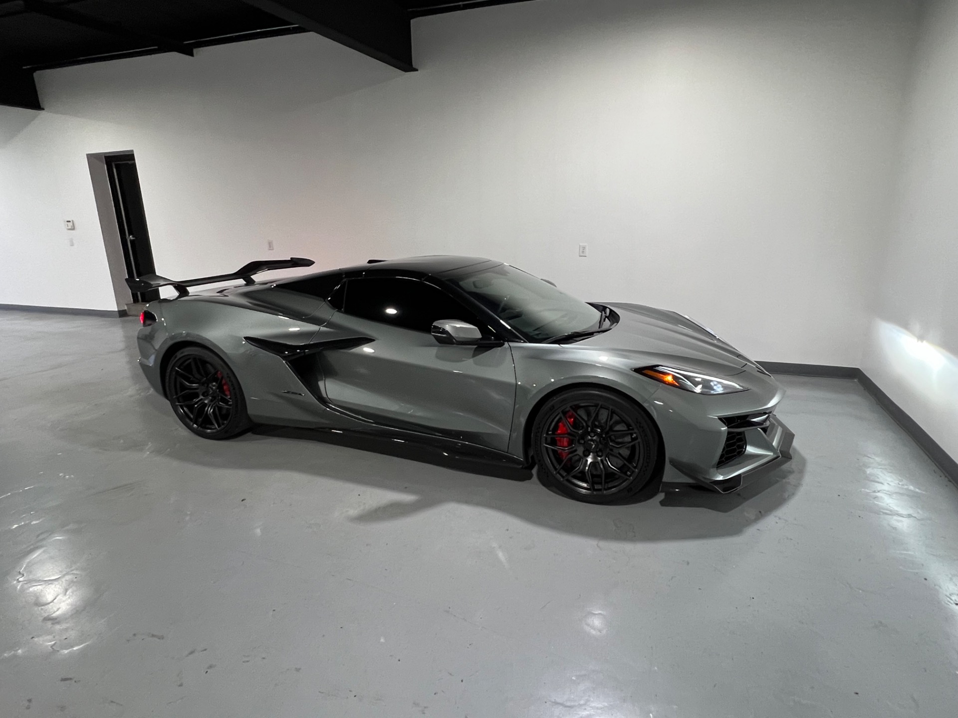 Used 2023 Hypersonic Gray Metallic Chevrolet Corvette Z06 3LZ ...