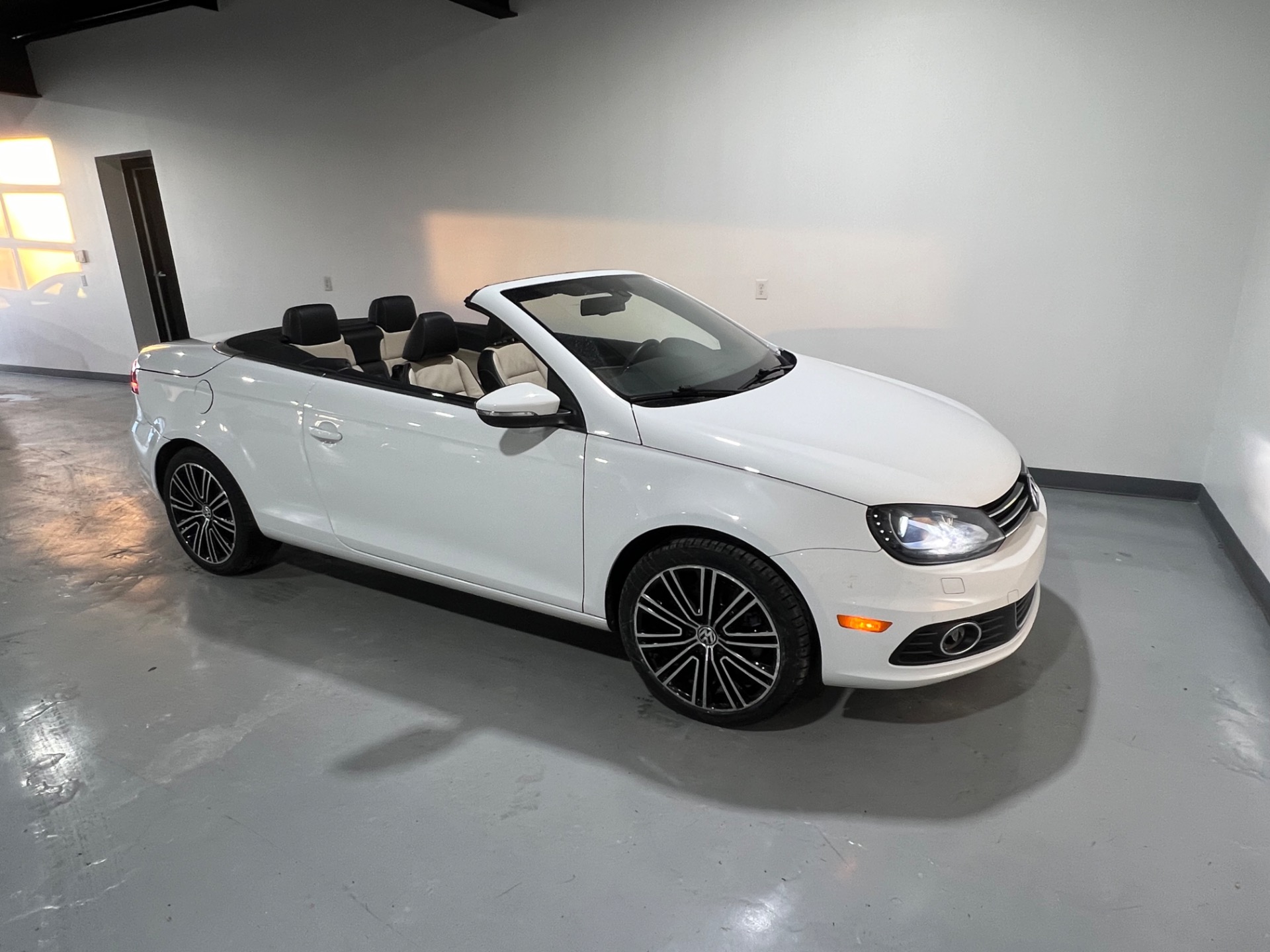 Used 2015 Pure White Volkswagen Eos Final Edition SULEV For Sale (Sold ...
