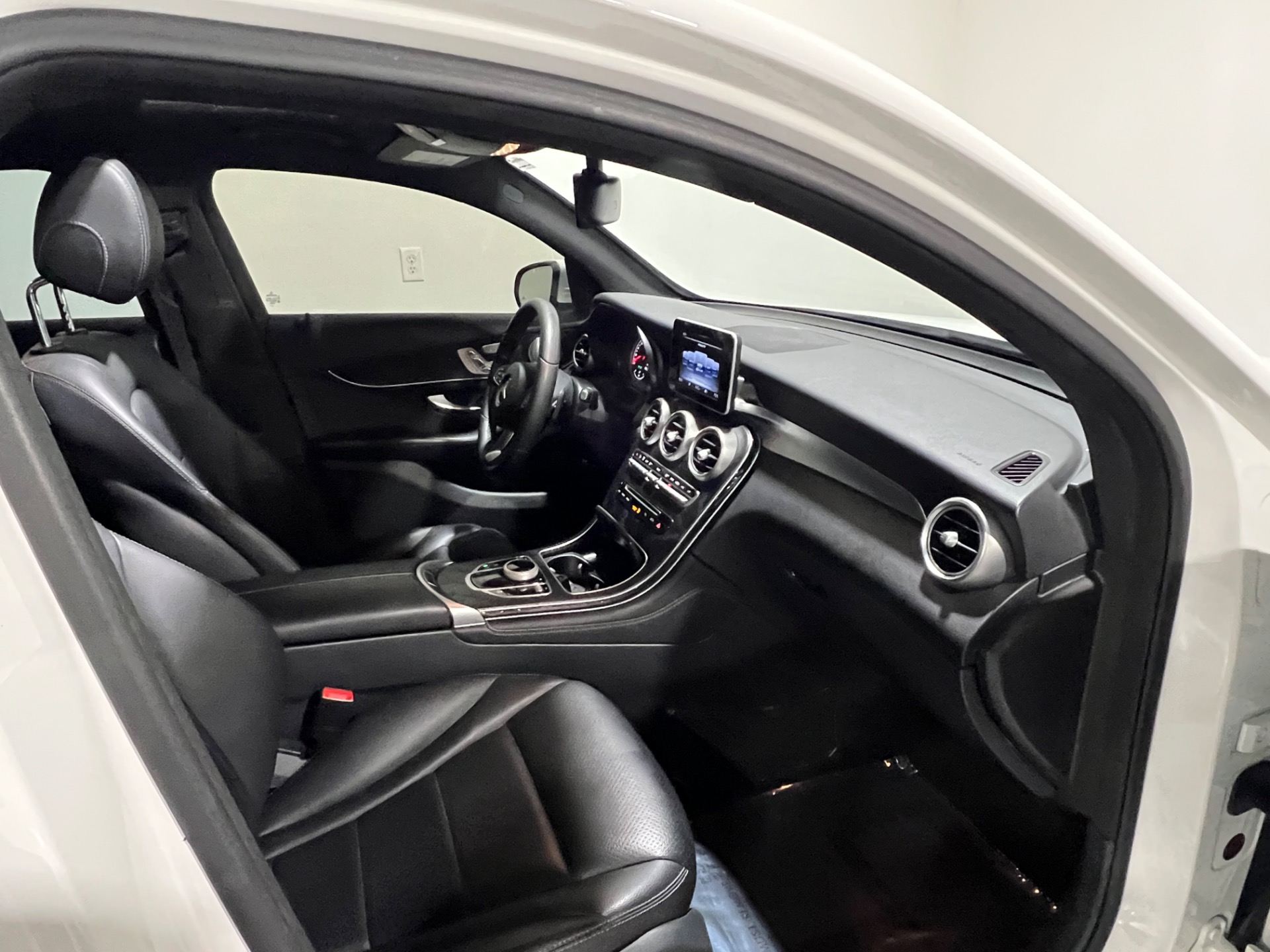 Used 2018 Polar White Mercedes-Benz GLC 300 COUPE 4MATIC AWD GLC 300 ...