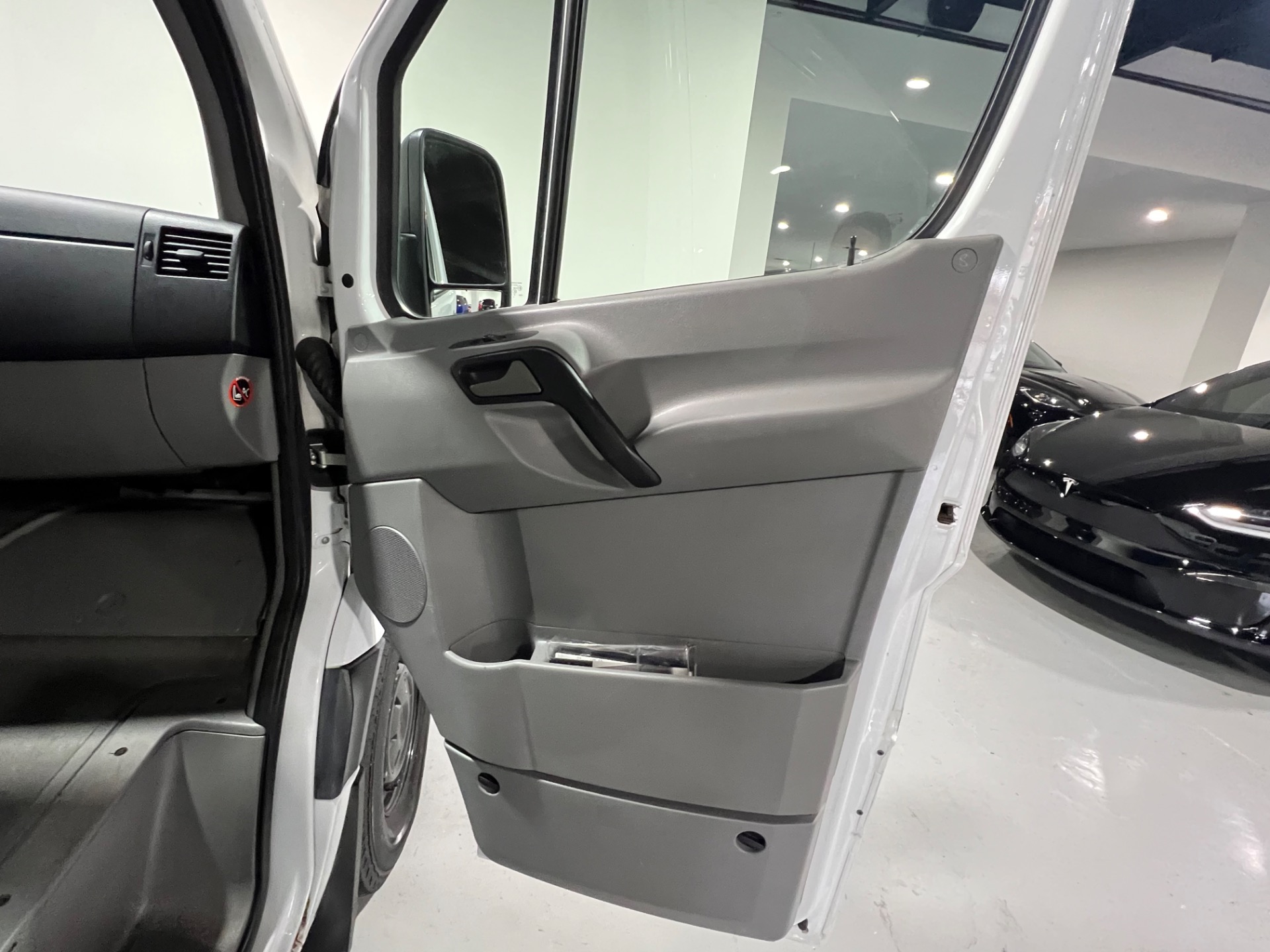 Used 2015 Arctic White Mercedes-Benz Sprinter 2500 6 Cyl Diesel 144 WB ...