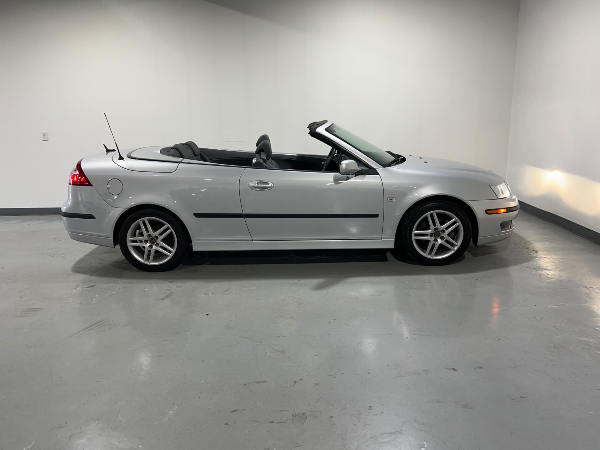 Used 2007 Silver Metallic Saab 9-3 Convertible 6-Speed Manual Trans. 2 ...