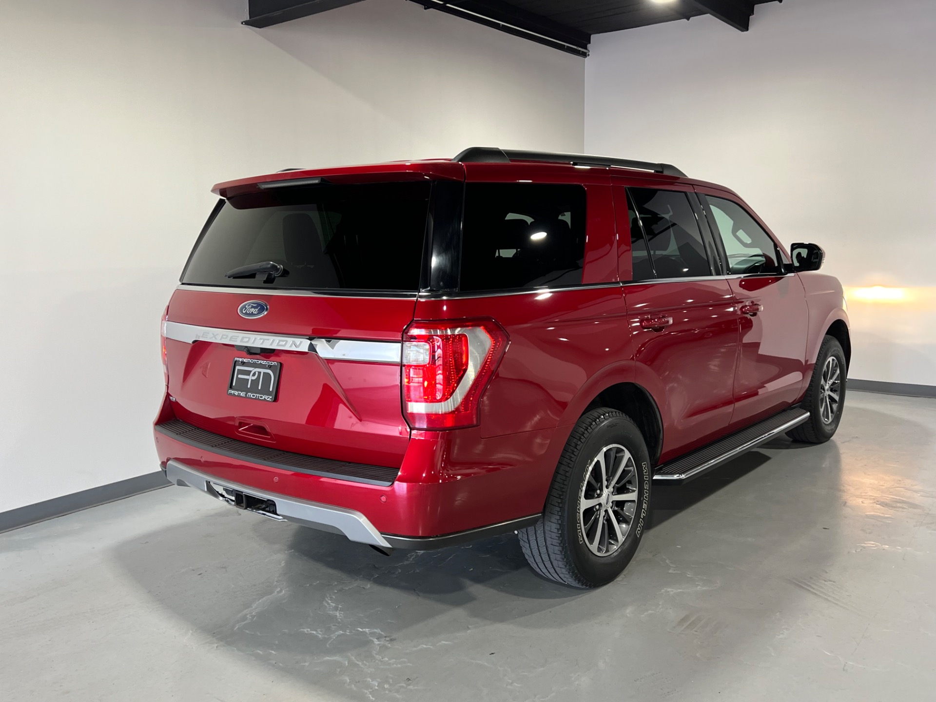 Used 2021 Rapid Red Metallic Tinted Clearcoat Ford Expedition XLT 4X4 ...