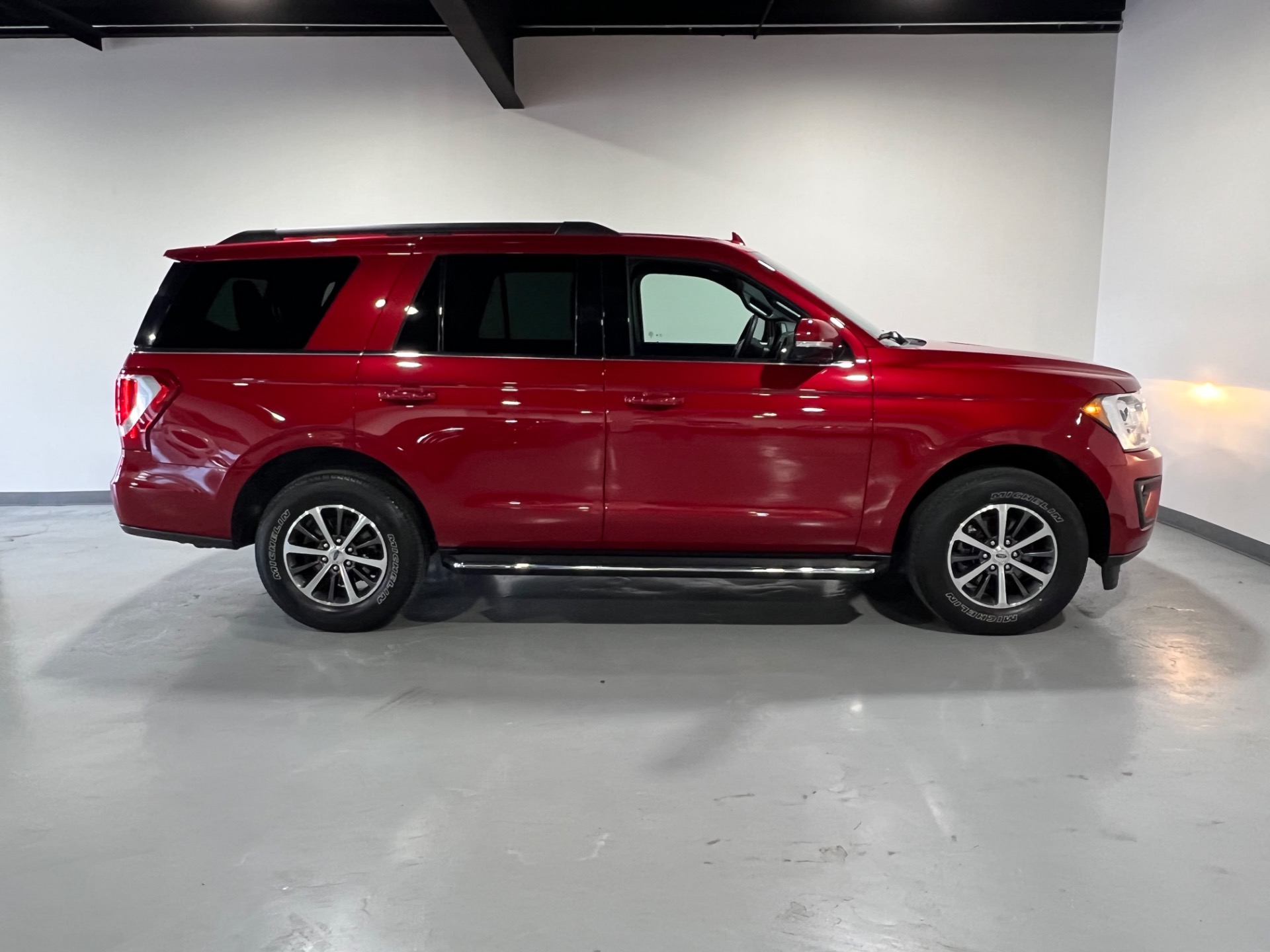 Used 2021 Rapid Red Metallic Tinted Clearcoat Ford Expedition XLT 4X4 ...
