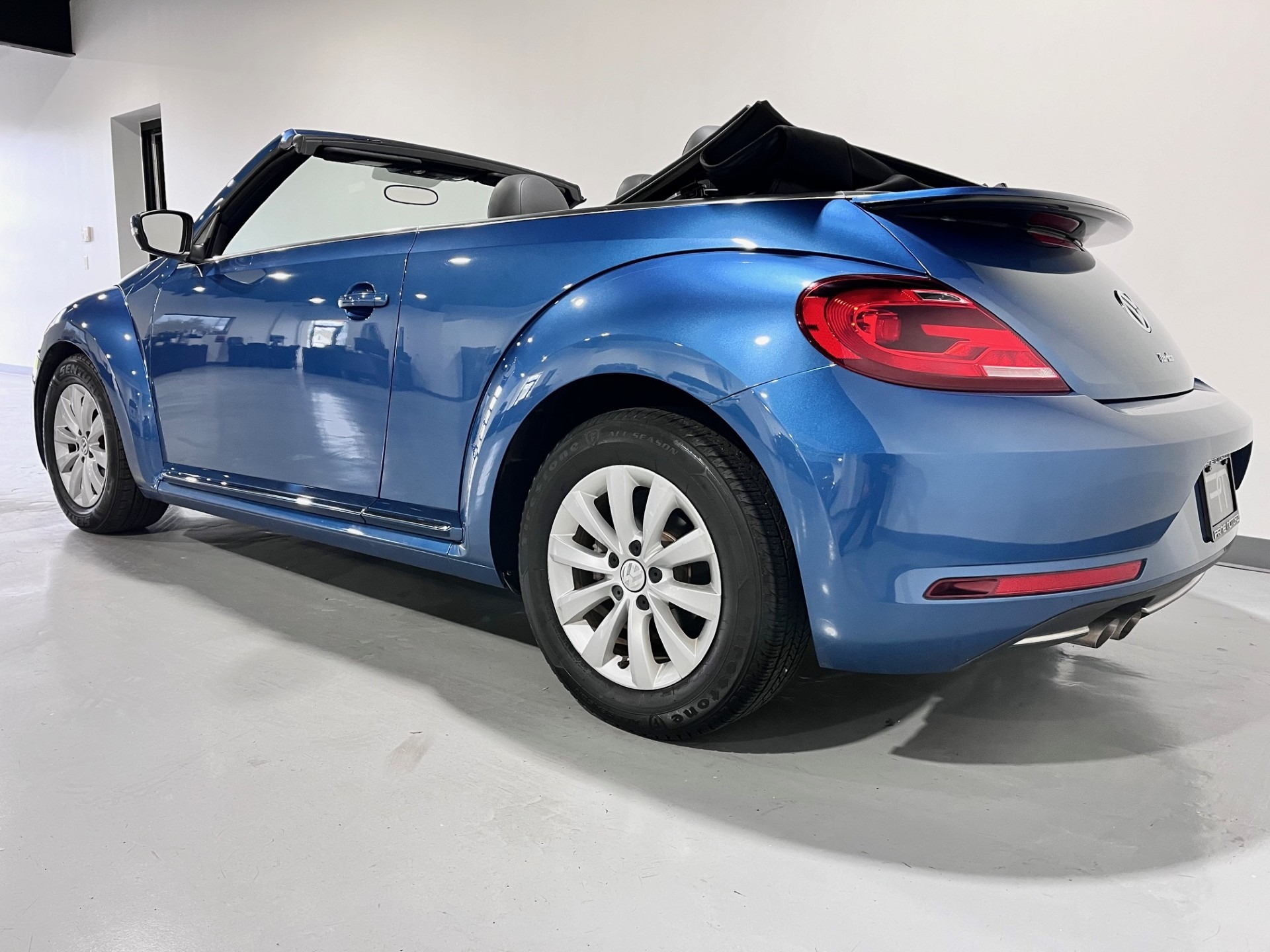 Used 2018 Silk Blue Metallic Volkswagen Beetle Convertible 2.0T SE For ...