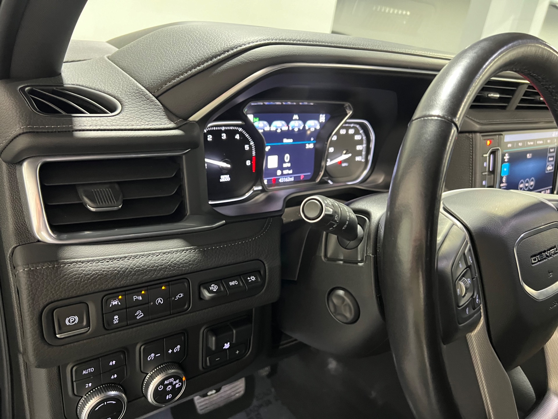 Used 2021 Onyx Black GMC Yukon DENALI ULTIMATE 4WD Denali For Sale ...