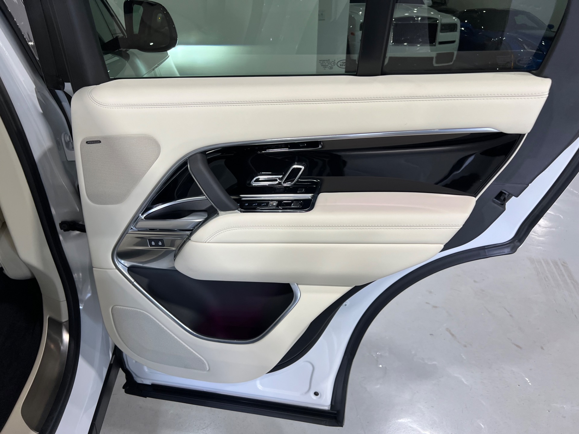 Used 2023 Fuji White Land Rover Range Rover P530 AWD P530 SE For Sale ...