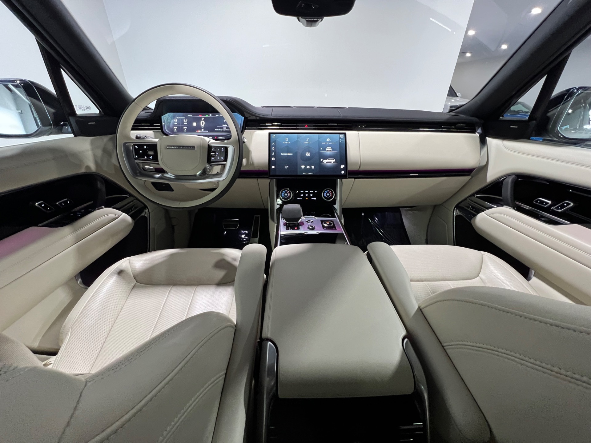 Used 2023 Fuji White Land Rover Range Rover P530 AWD P530 SE For Sale ...