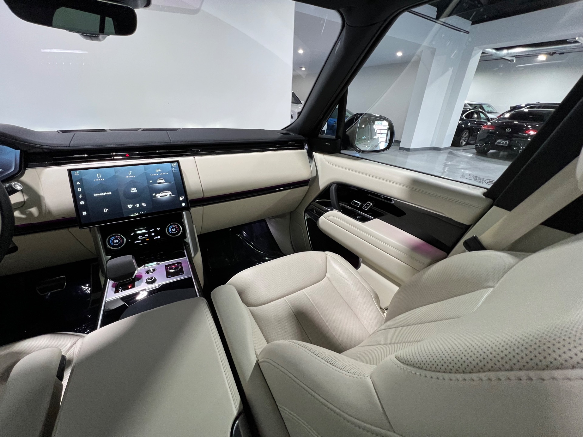 Used 2023 Fuji White Land Rover Range Rover P530 AWD P530 SE For Sale ...