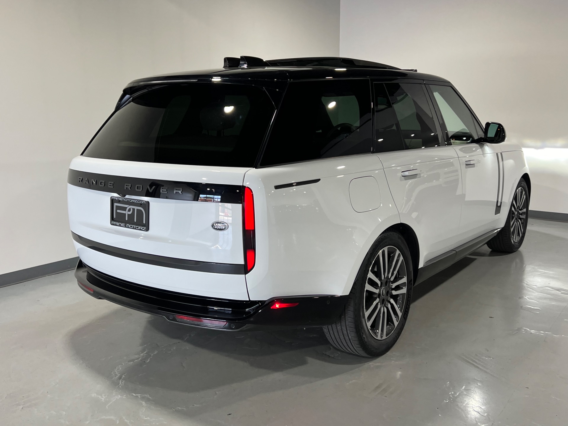 Used 2023 Fuji White Land Rover Range Rover P530 AWD P530 SE For Sale ...