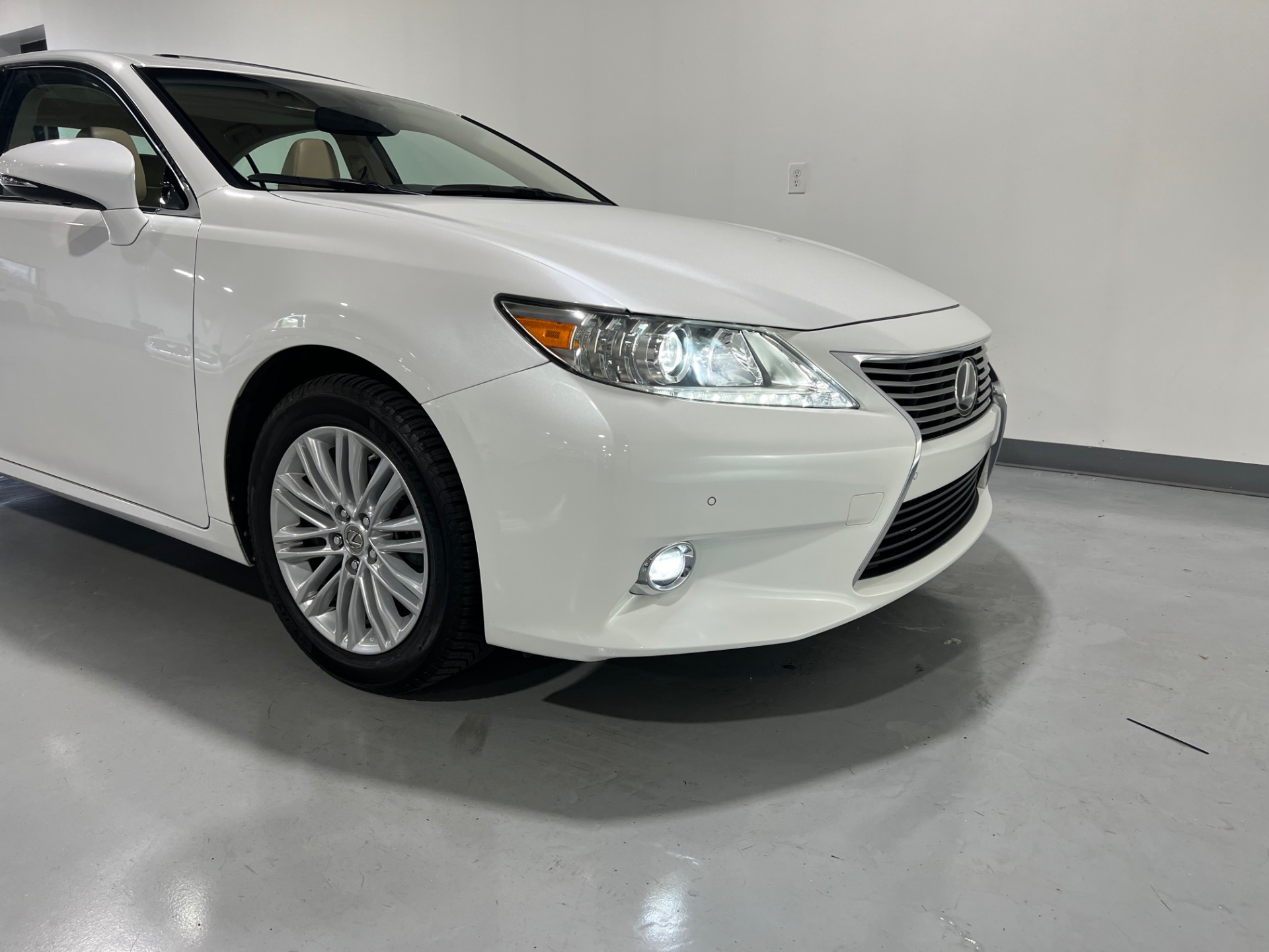 Used 2014 Starfire Pearl Lexus ES 350 For Sale (Sold) | Prime Motorz Stock #4674