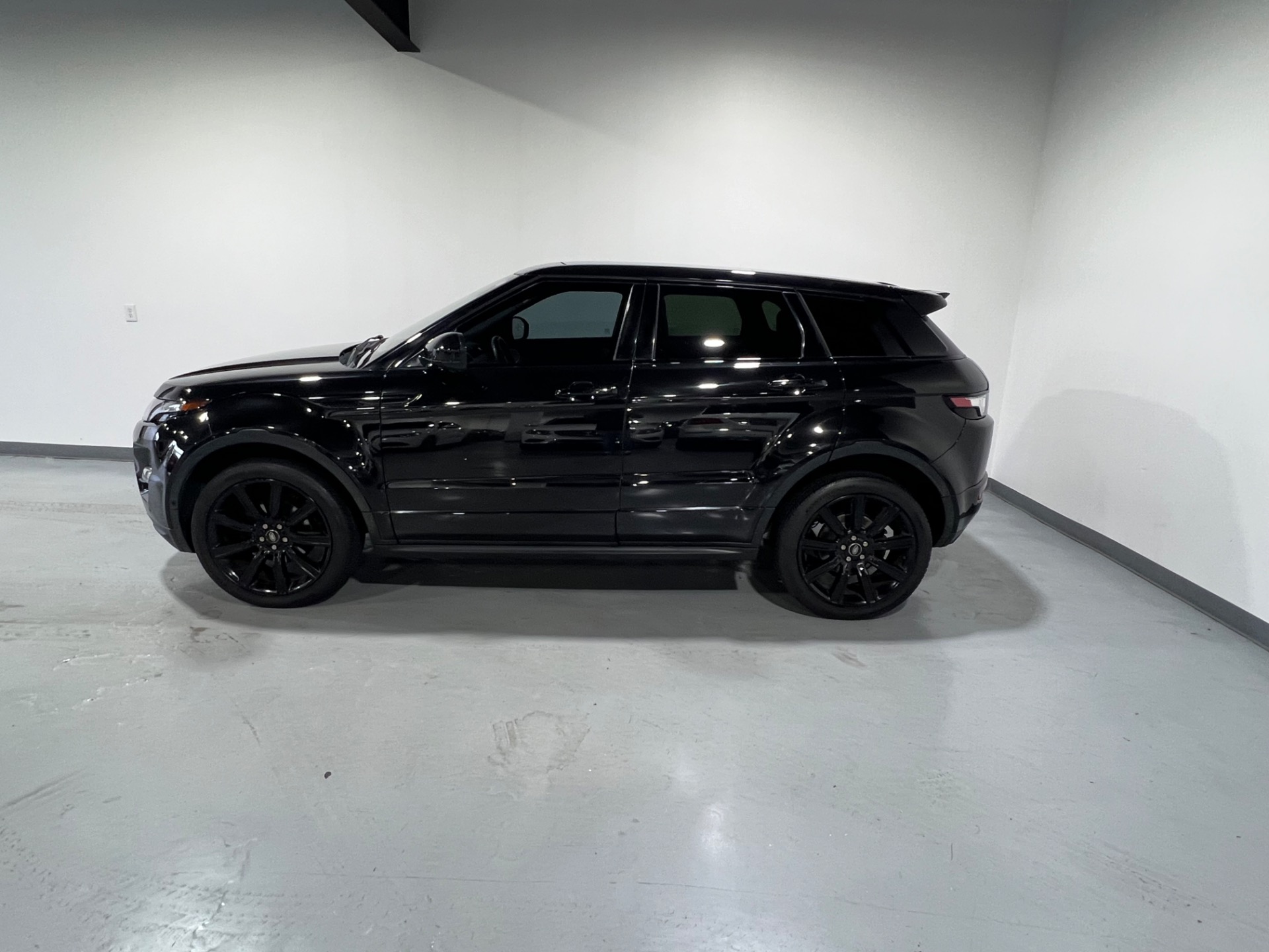 Used 2014 Santorini Black Metallic Land Rover Range Rover Evoque ...