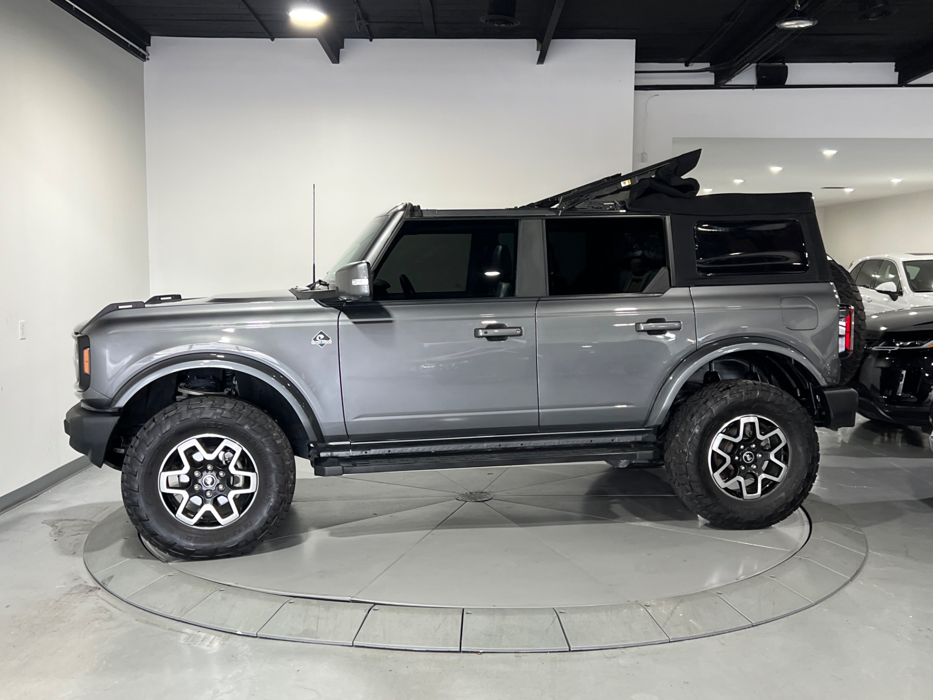 Used 2022 Carbonized Gray Ford Bronco Outer Banks V6 Twin Turbo 4x4 ...