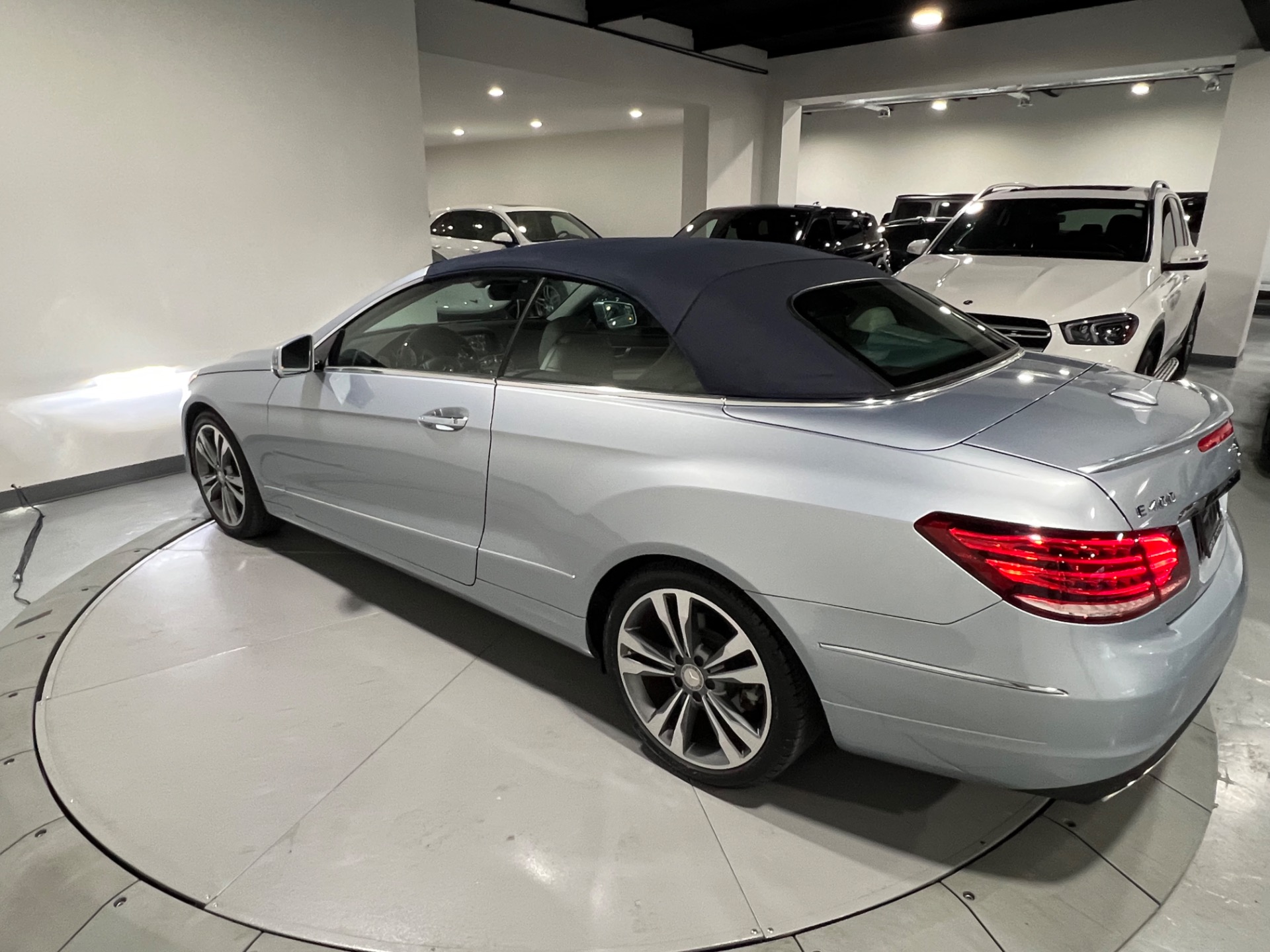 Used 2016 Diamond Silver Metallic Mercedes-Benz E-Class E 400 2DR ...