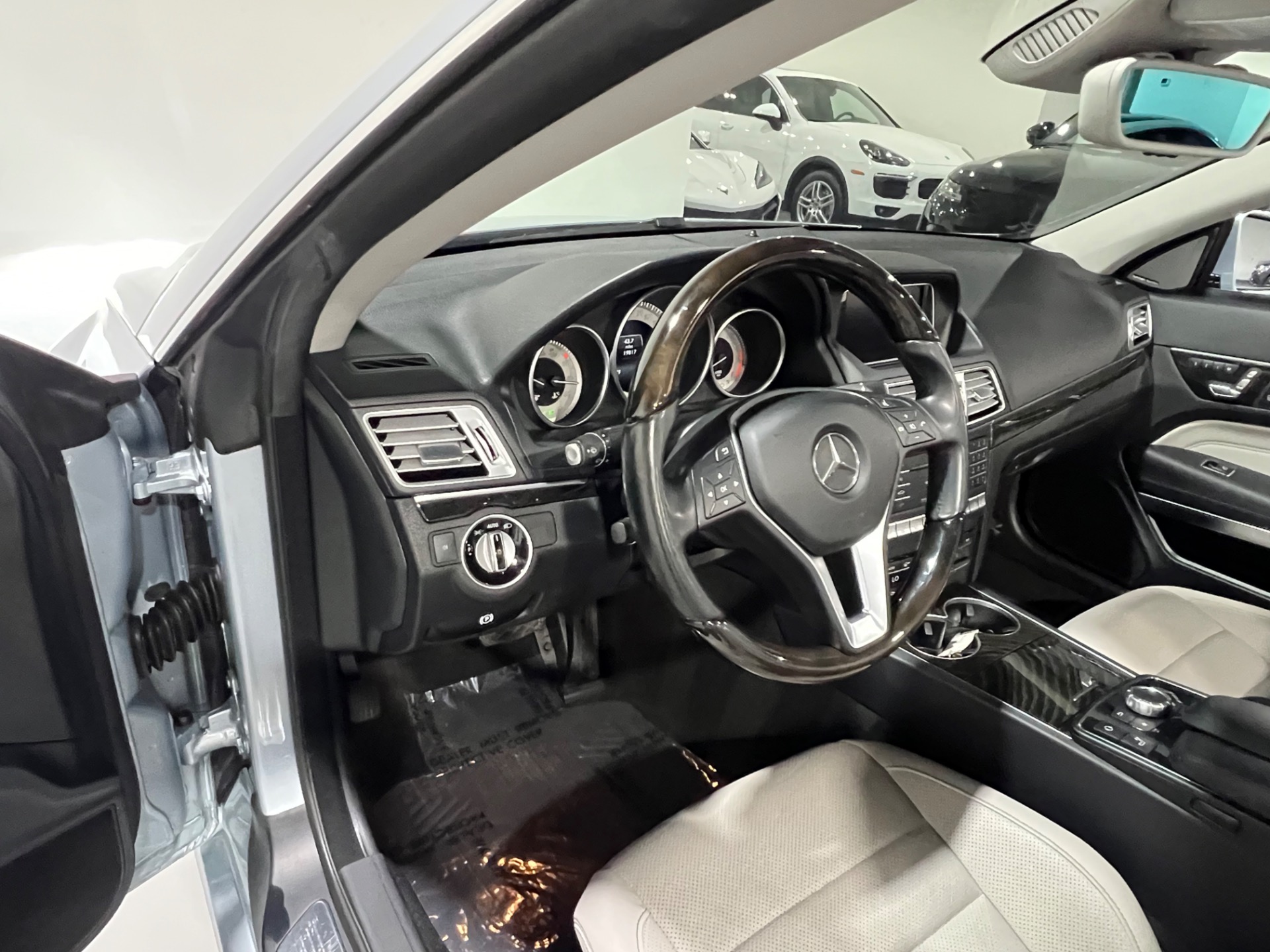 Used 2016 Diamond Silver Metallic Mercedes-Benz E-Class E 400 2DR ...