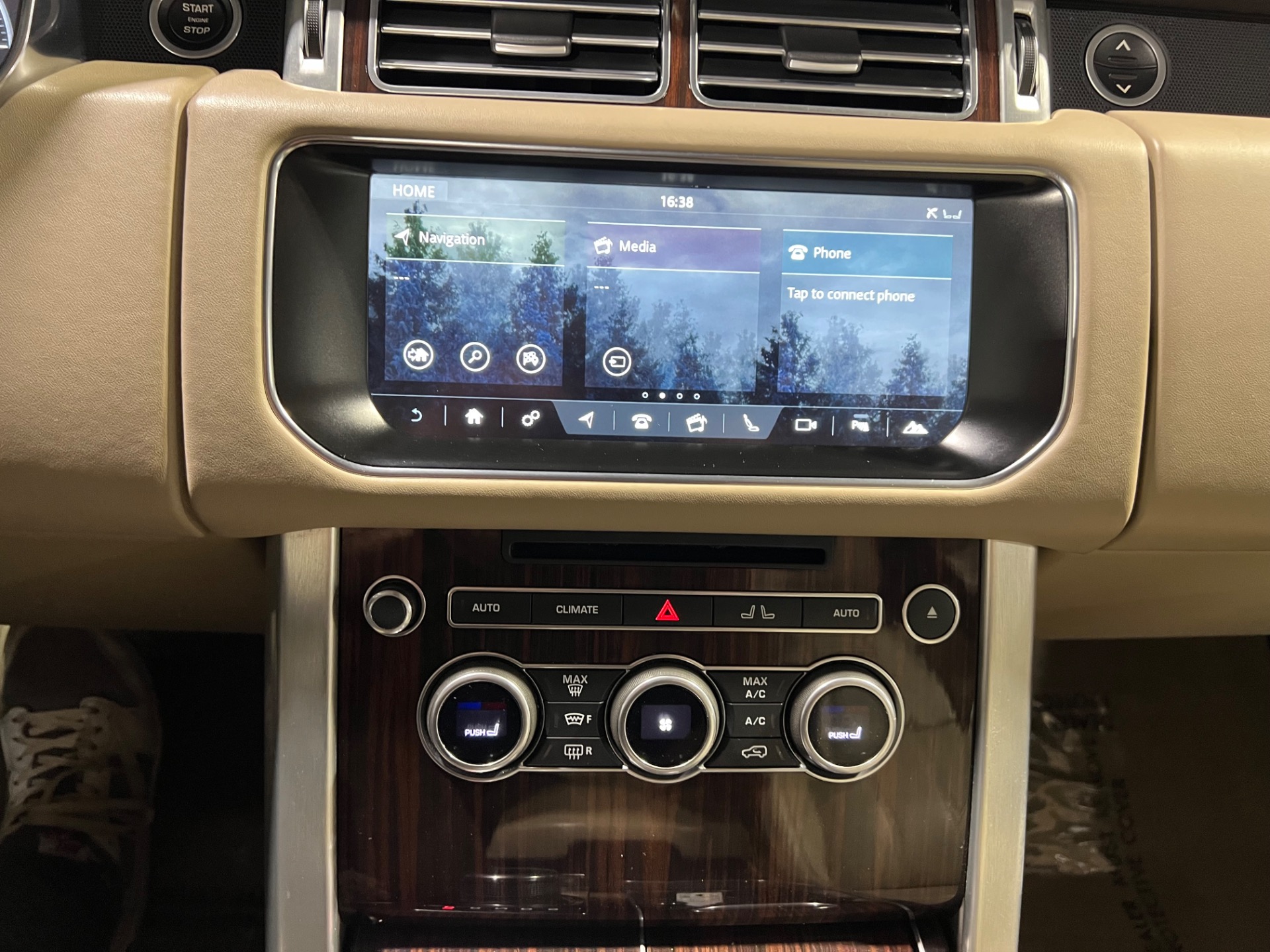 Used 2017 Loire Blue Metallic Land Rover Range Rover HSE 4DR SUV AWD ...