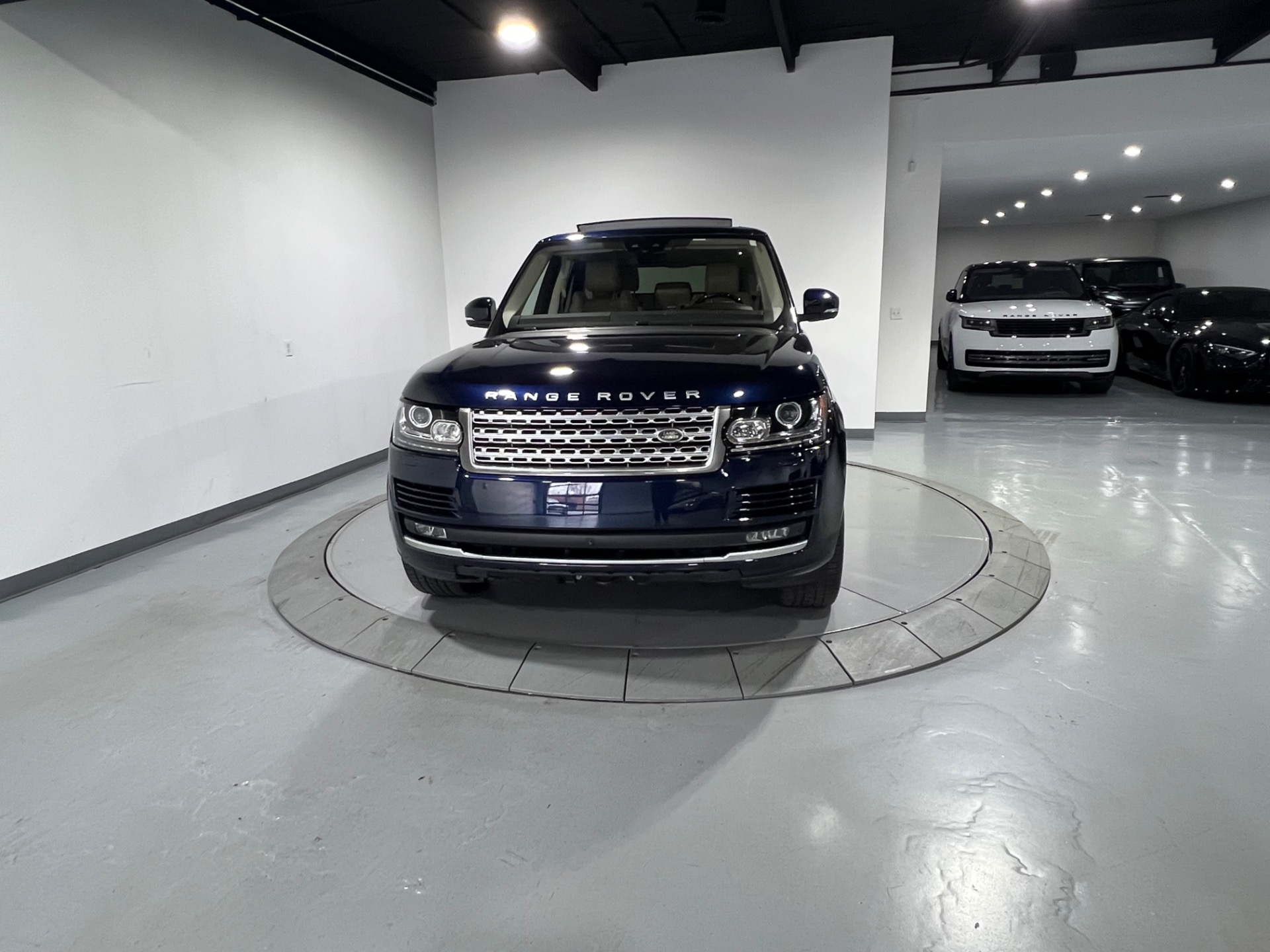 Used 2017 Loire Blue Metallic Land Rover Range Rover HSE 4DR SUV AWD ...