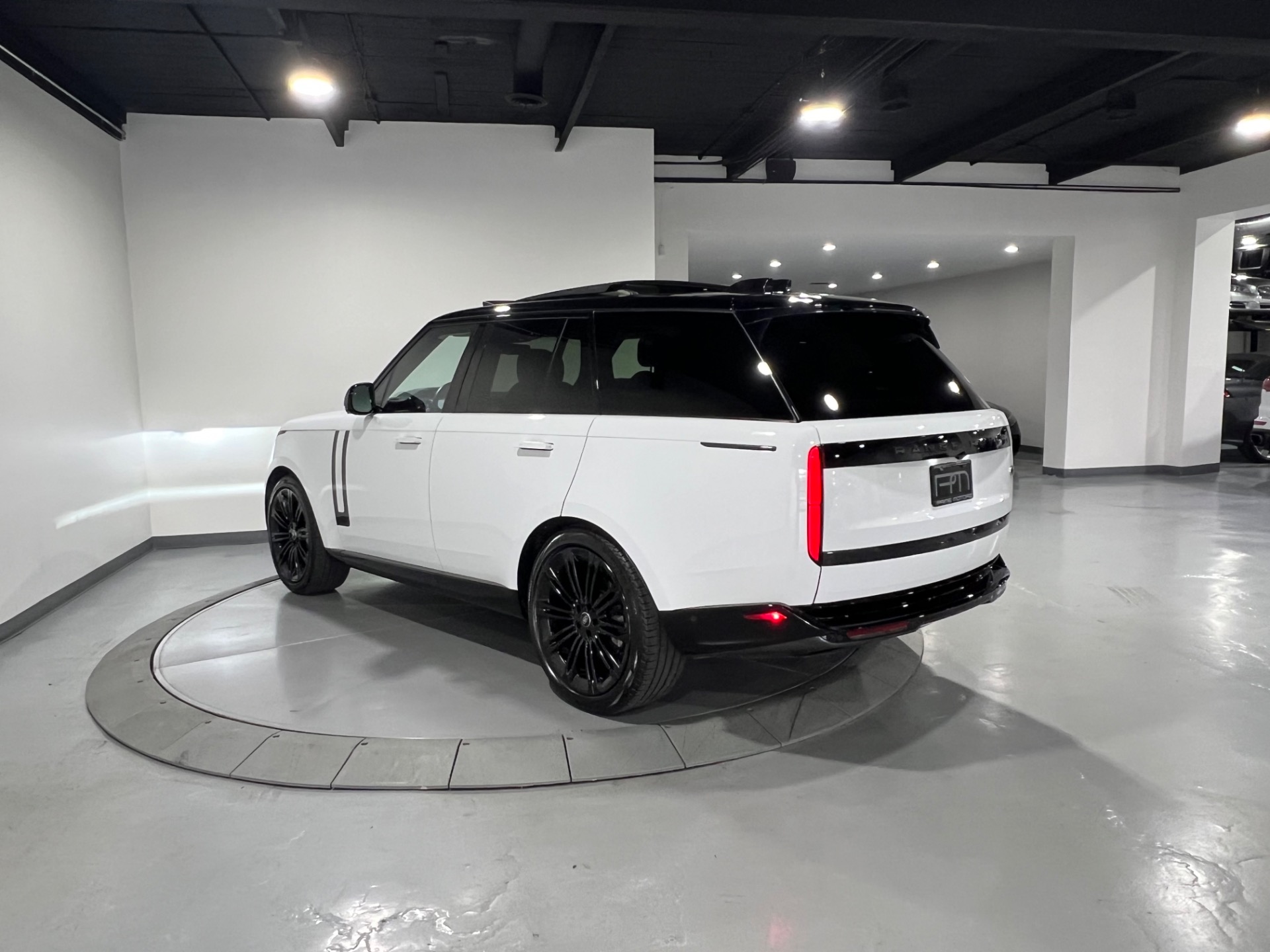 Used 2022 Fuji White Land Rover Range Rover P400 SE AWD P400 SE For ...