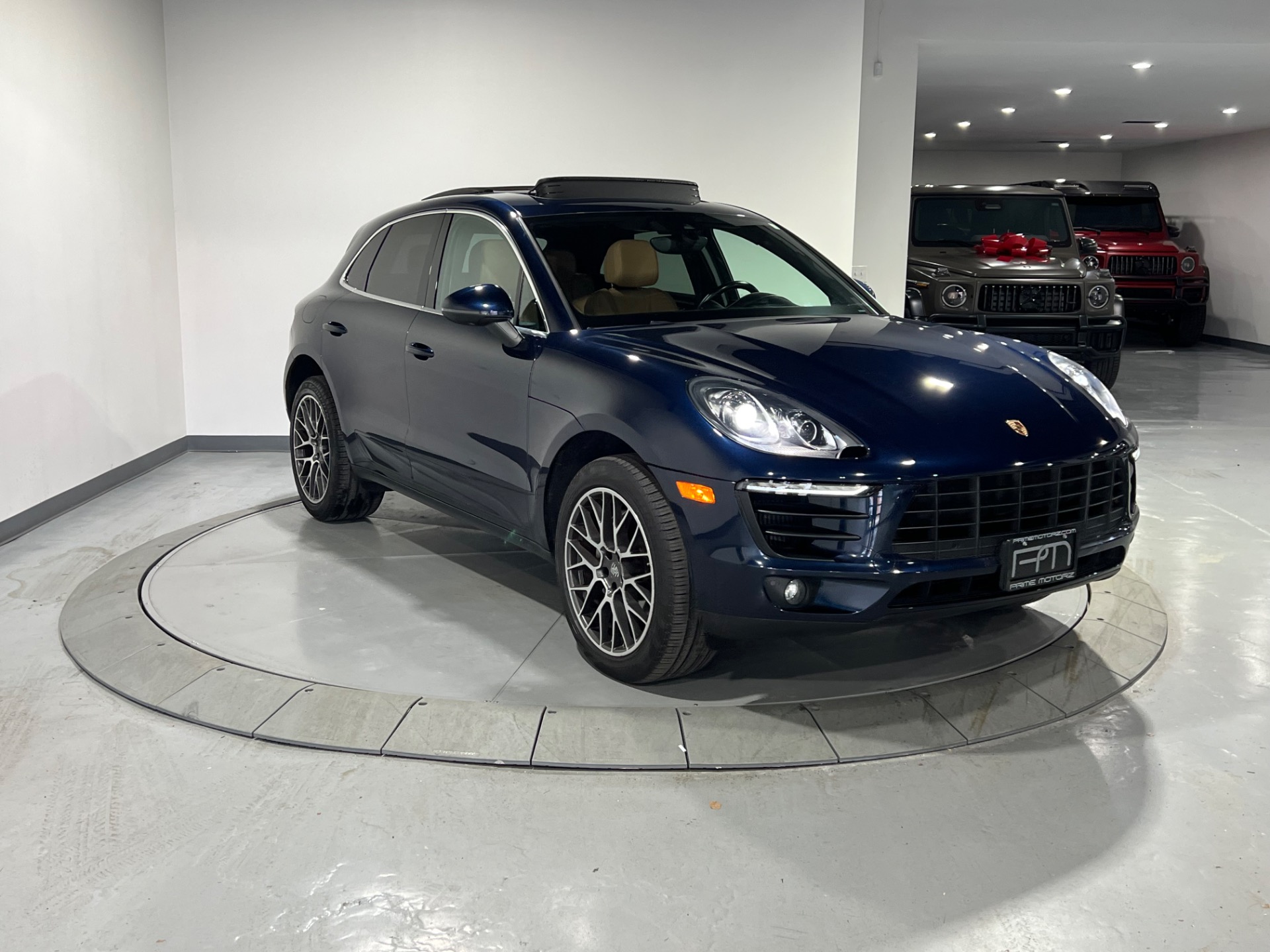 Used 2018 Night Blue Metallic Porsche Macan S AWD * Salvage Title ...