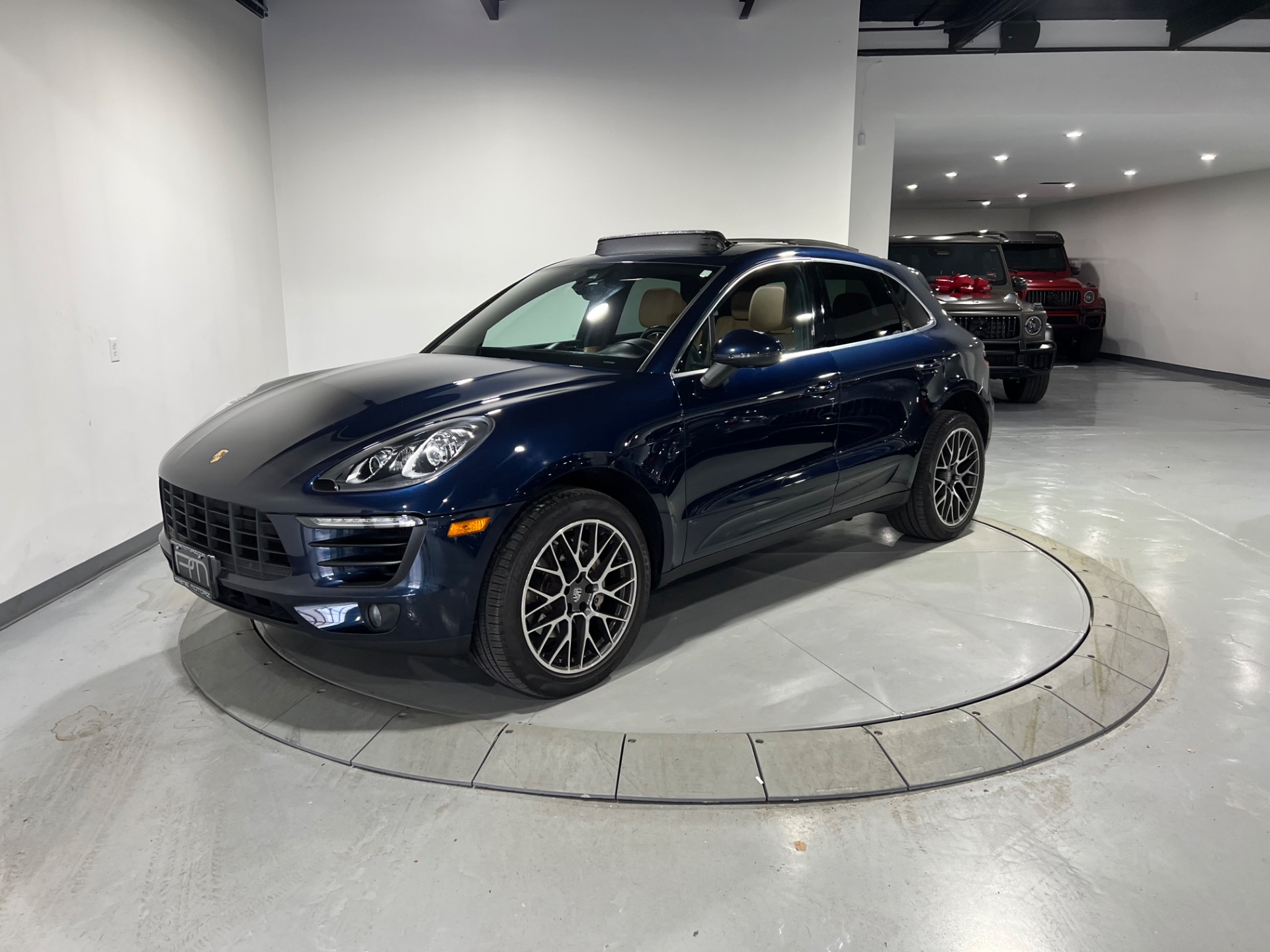 Used 2018 Night Blue Metallic Porsche Macan S AWD * Salvage Title ...